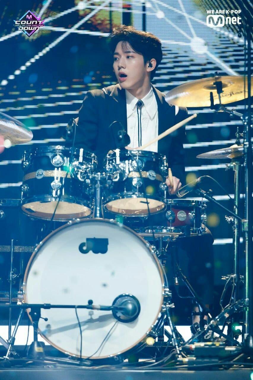 Day6 Dowoon Wallpapers - Top Free Day6 Dowoon Backgrounds - WallpaperAccess