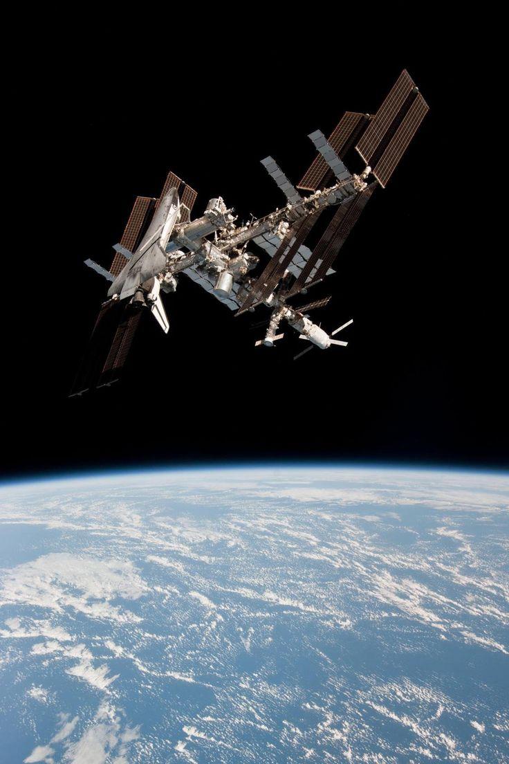 ISS Space Wallpapers - Top Free ISS Space Backgrounds - WallpaperAccess