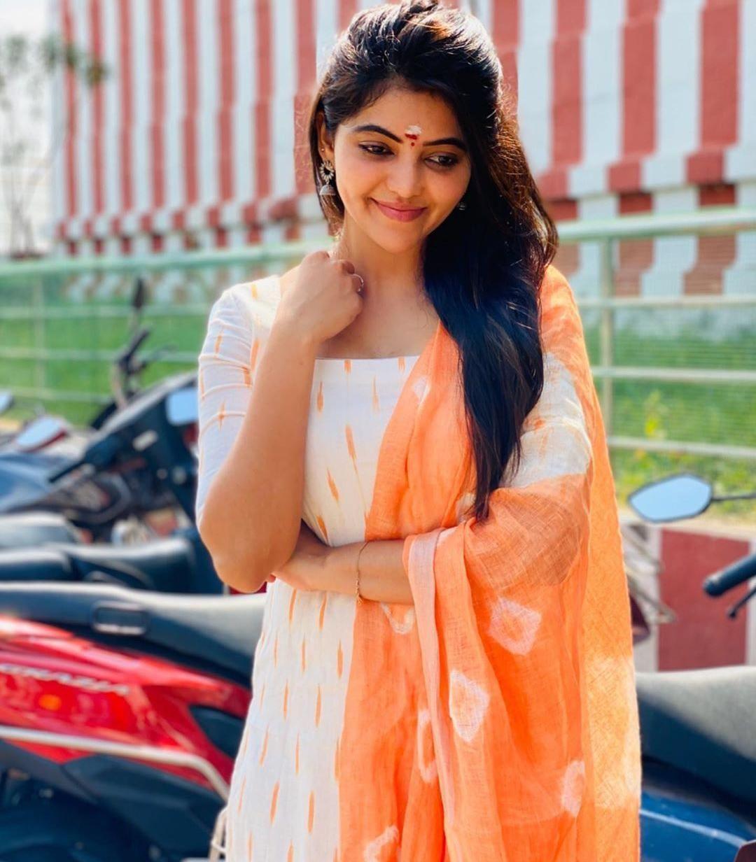 Athulya Ravi HD Wallpapers - Top Free Athulya Ravi HD Backgrounds ...