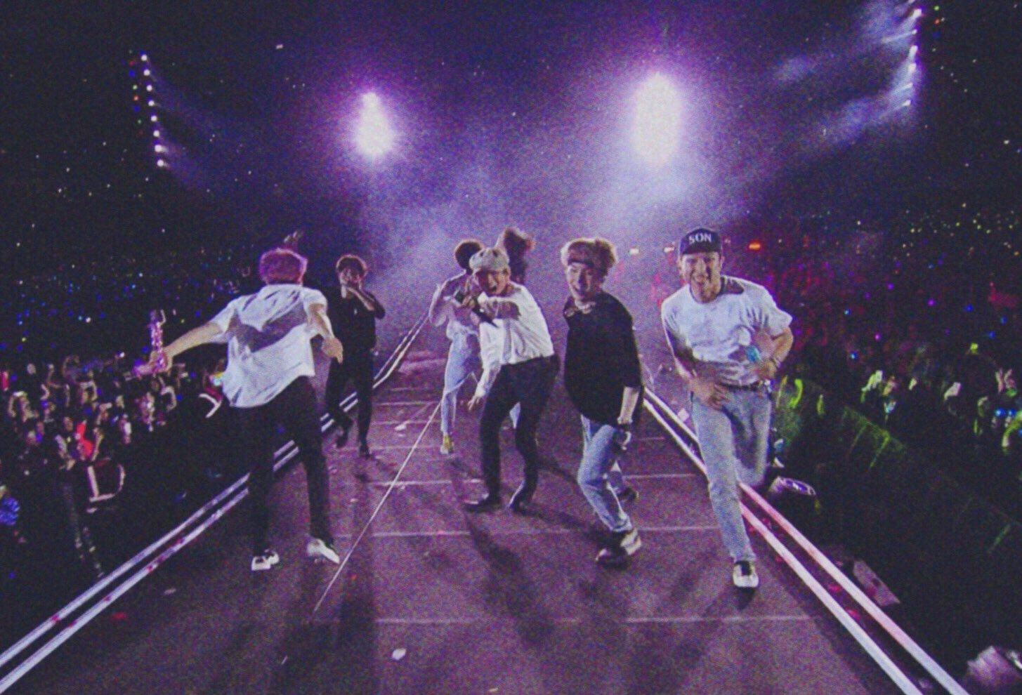 Aesthetic BTS Concert Wallpapers - Top Free Aesthetic BTS Concert ...