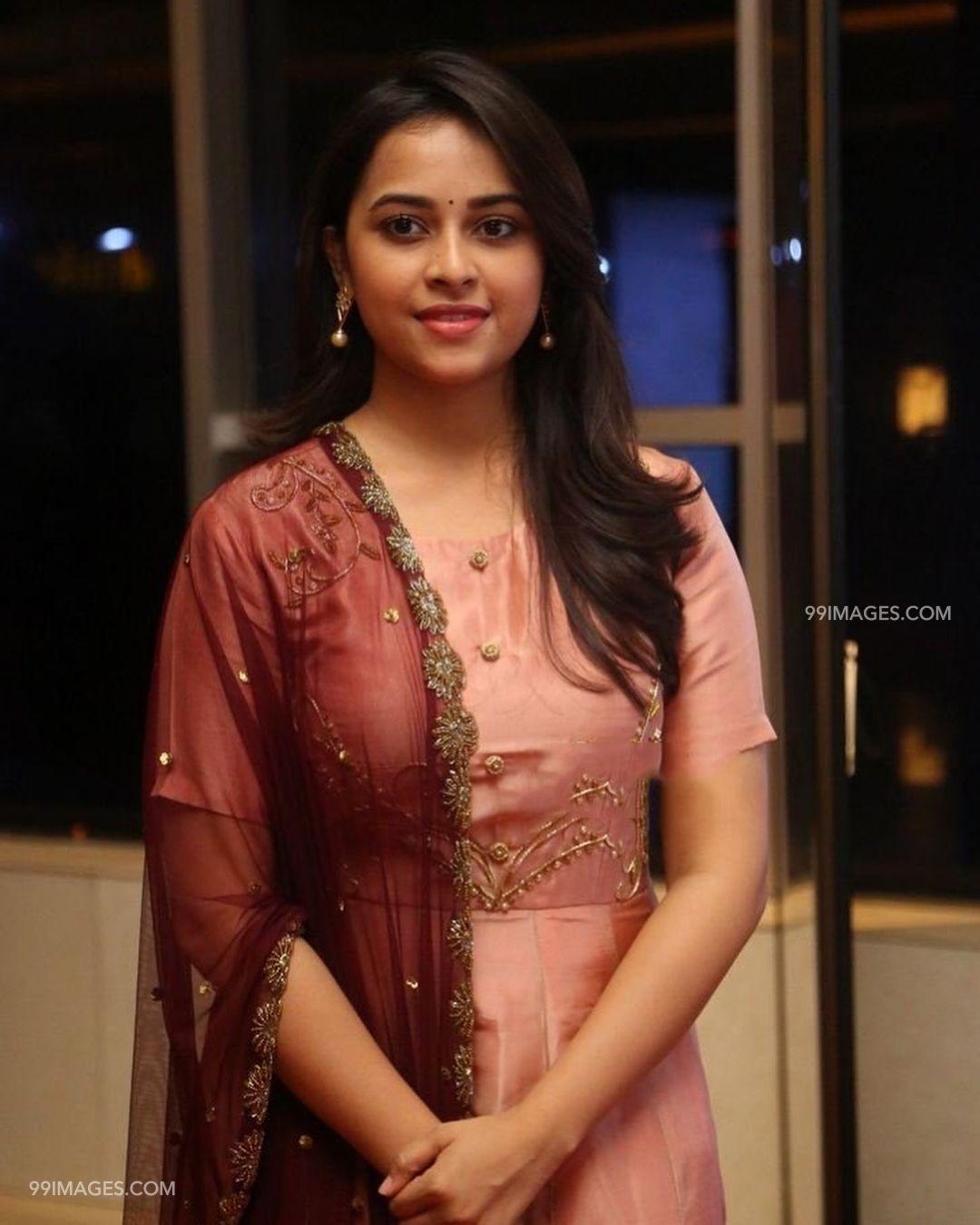 Sri Divya Hd Wallpapers Top Free Sri Divya Hd Backgrounds Wallpaperaccess