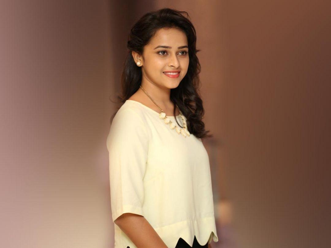 Sri Divya HD Wallpapers - Top Free Sri Divya HD Backgrounds ...