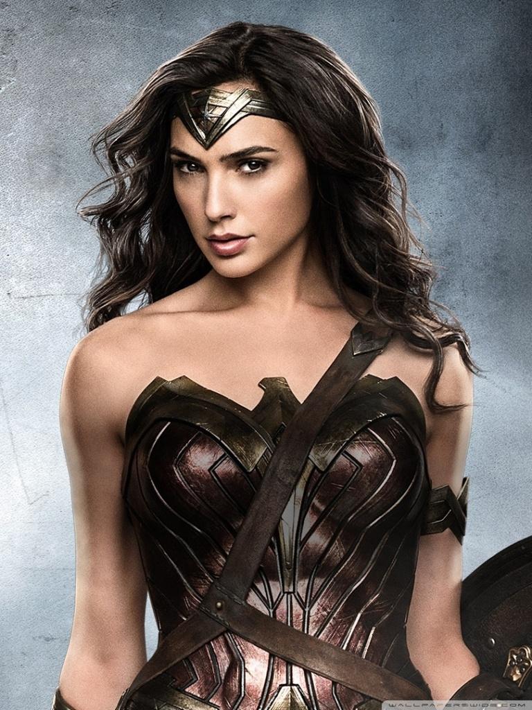 Wonder Woman Gal Gadot Wallpapers - Top Free Wonder Woman Gal Gadot Backgrounds - WallpaperAccess