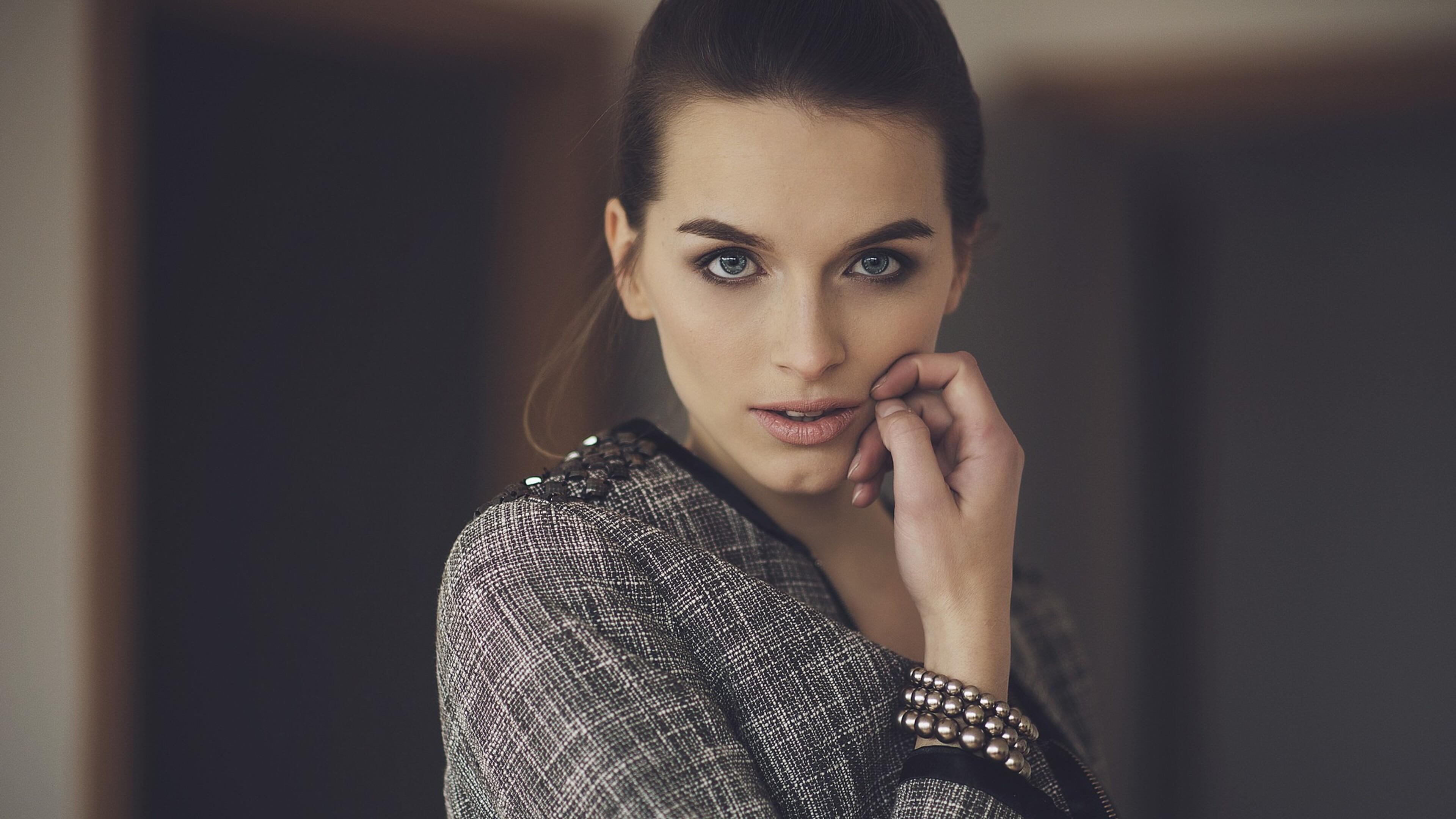 Hand Eye Wallpapers - Top Free Hand Eye Backgrounds - WallpaperAccess