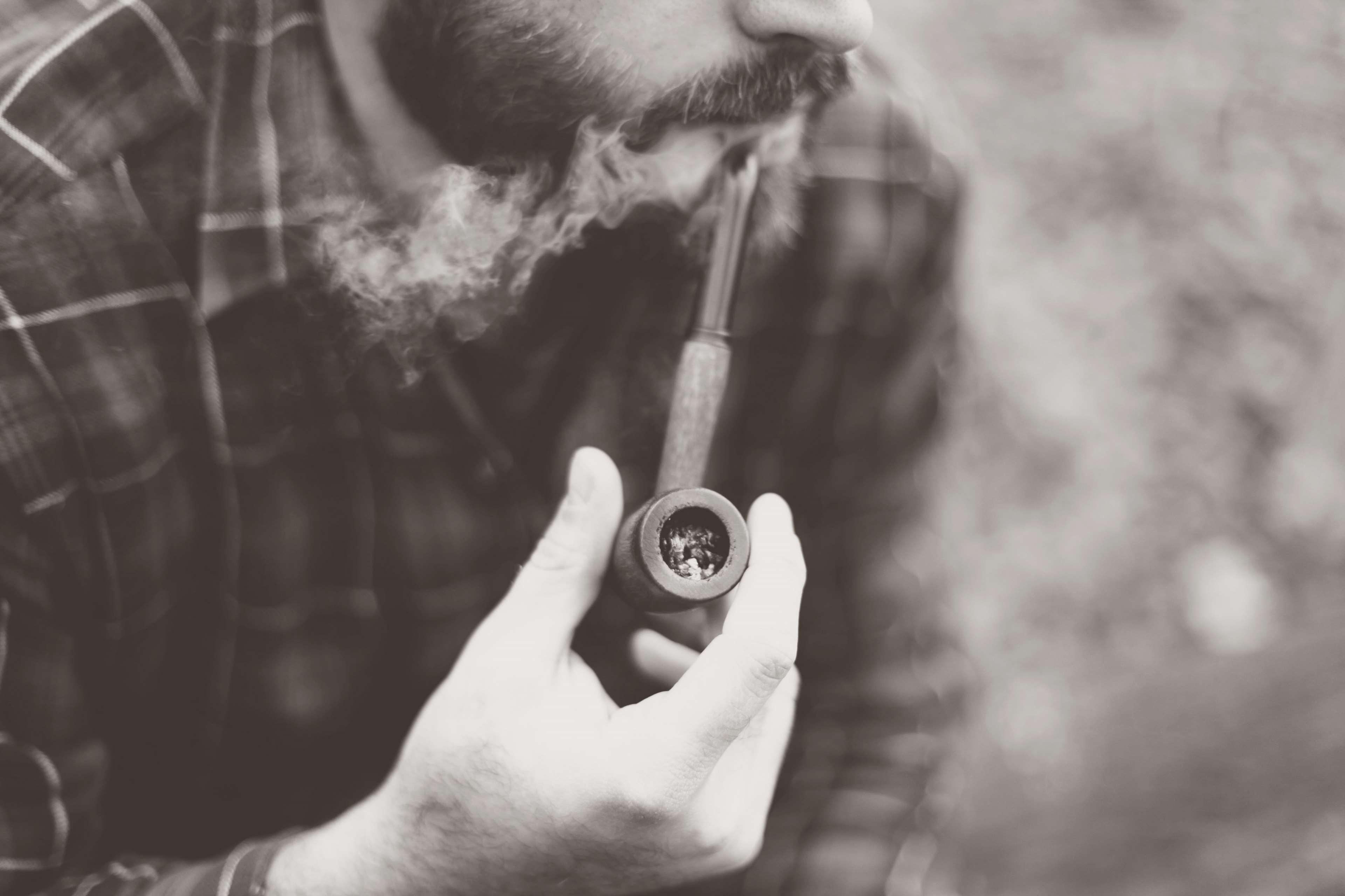 Men Smoking Wallpapers - Top Free Men Smoking Backgrounds - WallpaperAccess