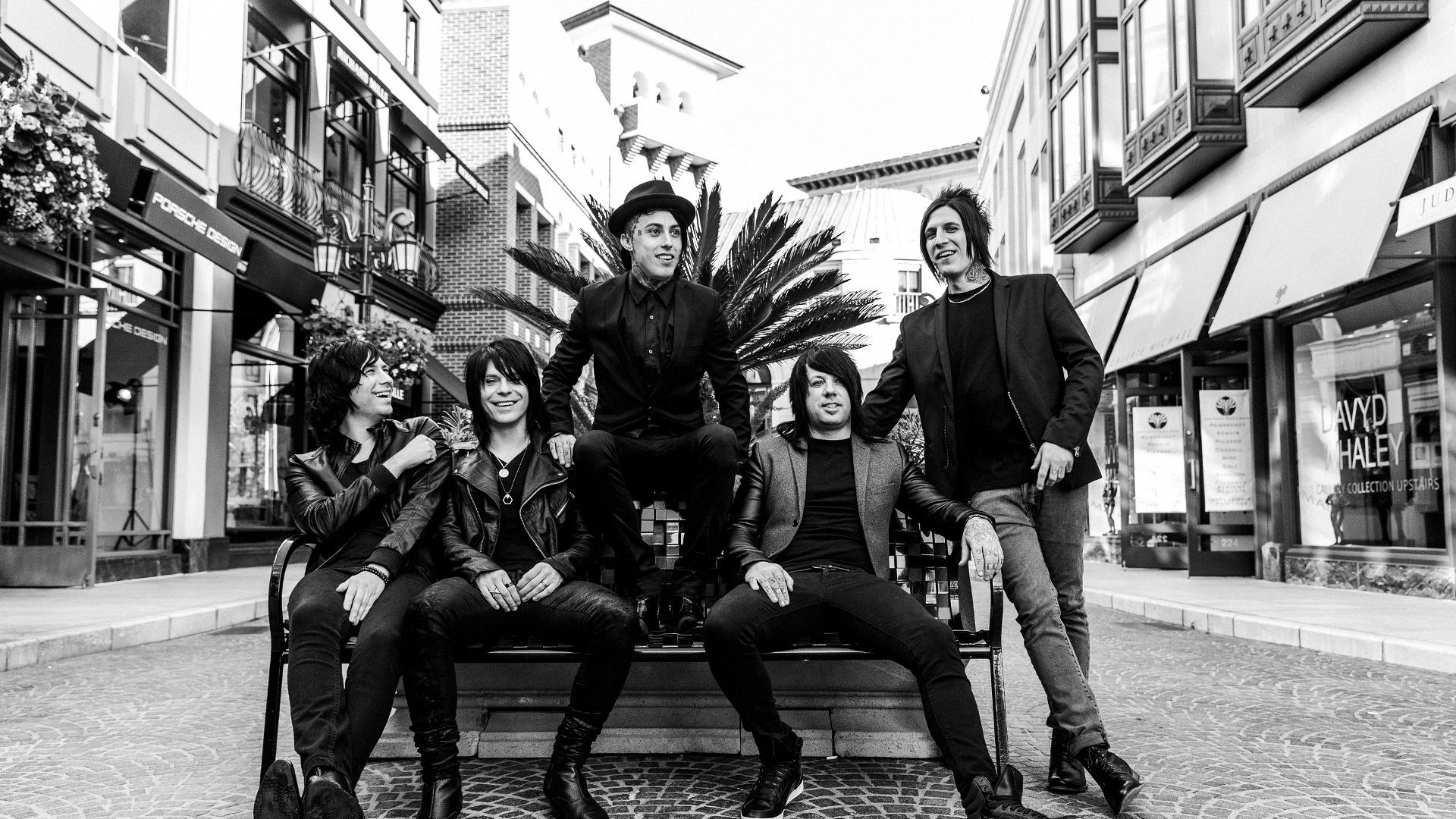 Falling in Reverse HD Wallpapers - Top Free Falling in Reverse HD ...