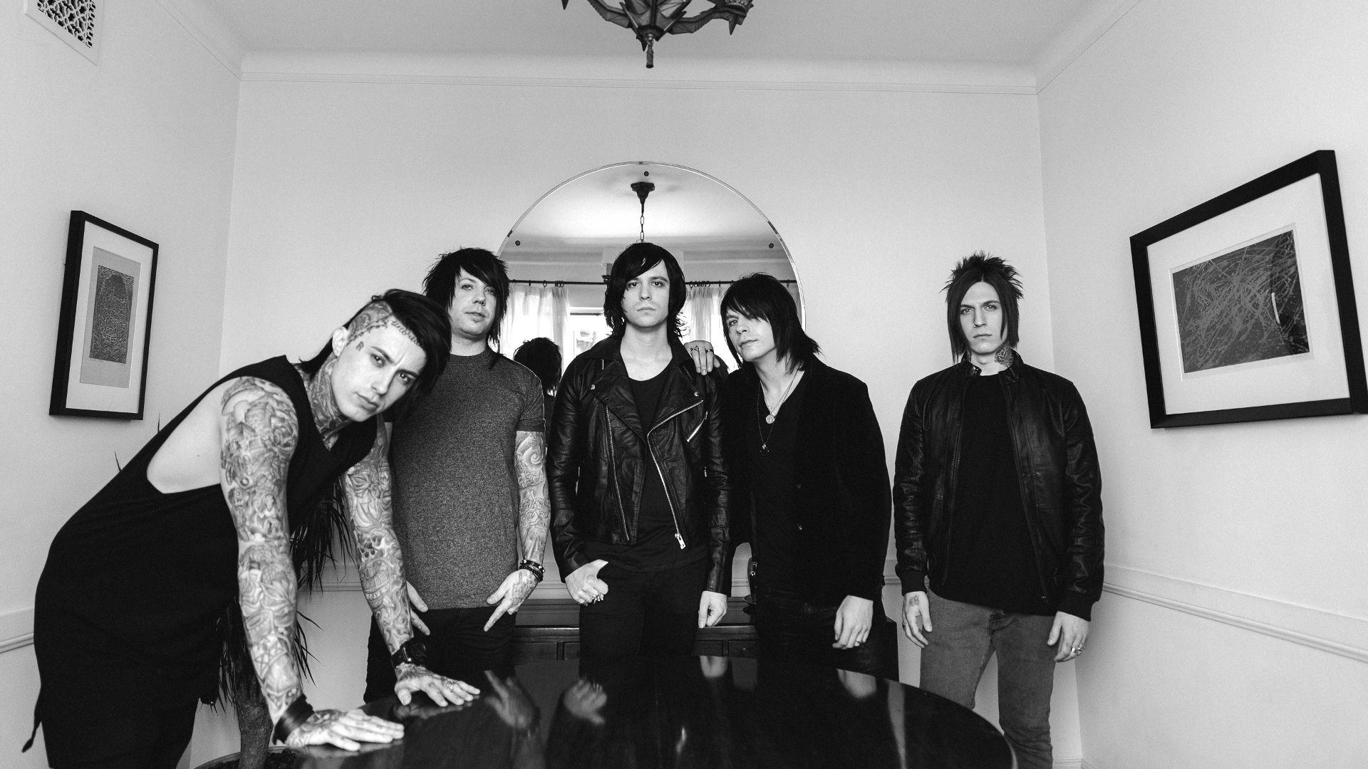 Falling in Reverse HD Wallpapers - Top Free Falling in Reverse HD ...