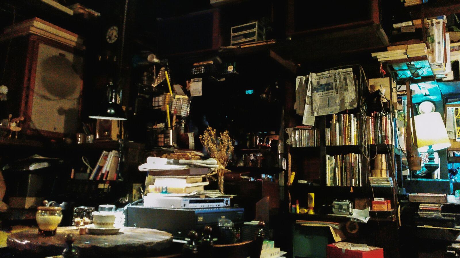 Clutter Wallpapers - Top Free Clutter Backgrounds - WallpaperAccess