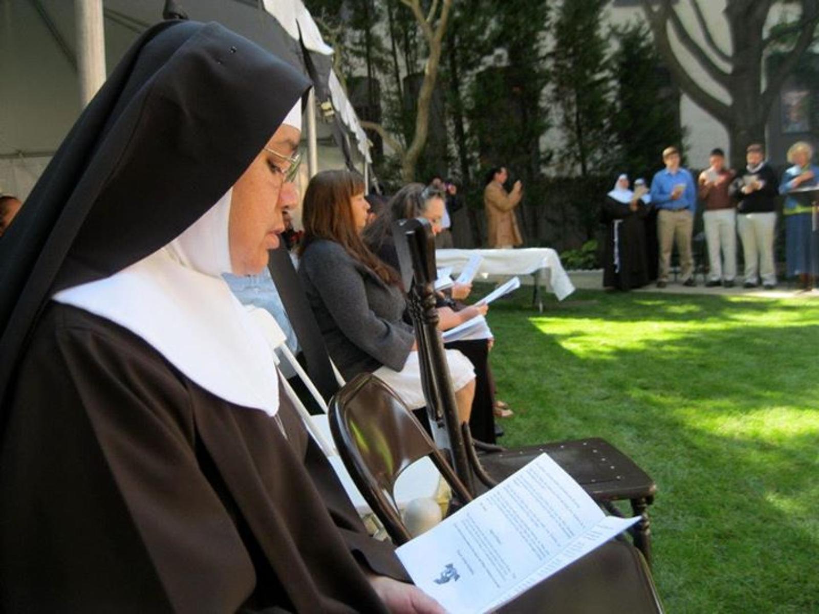 Catholic Nun Wallpapers - Top Free Catholic Nun Backgrounds ...
