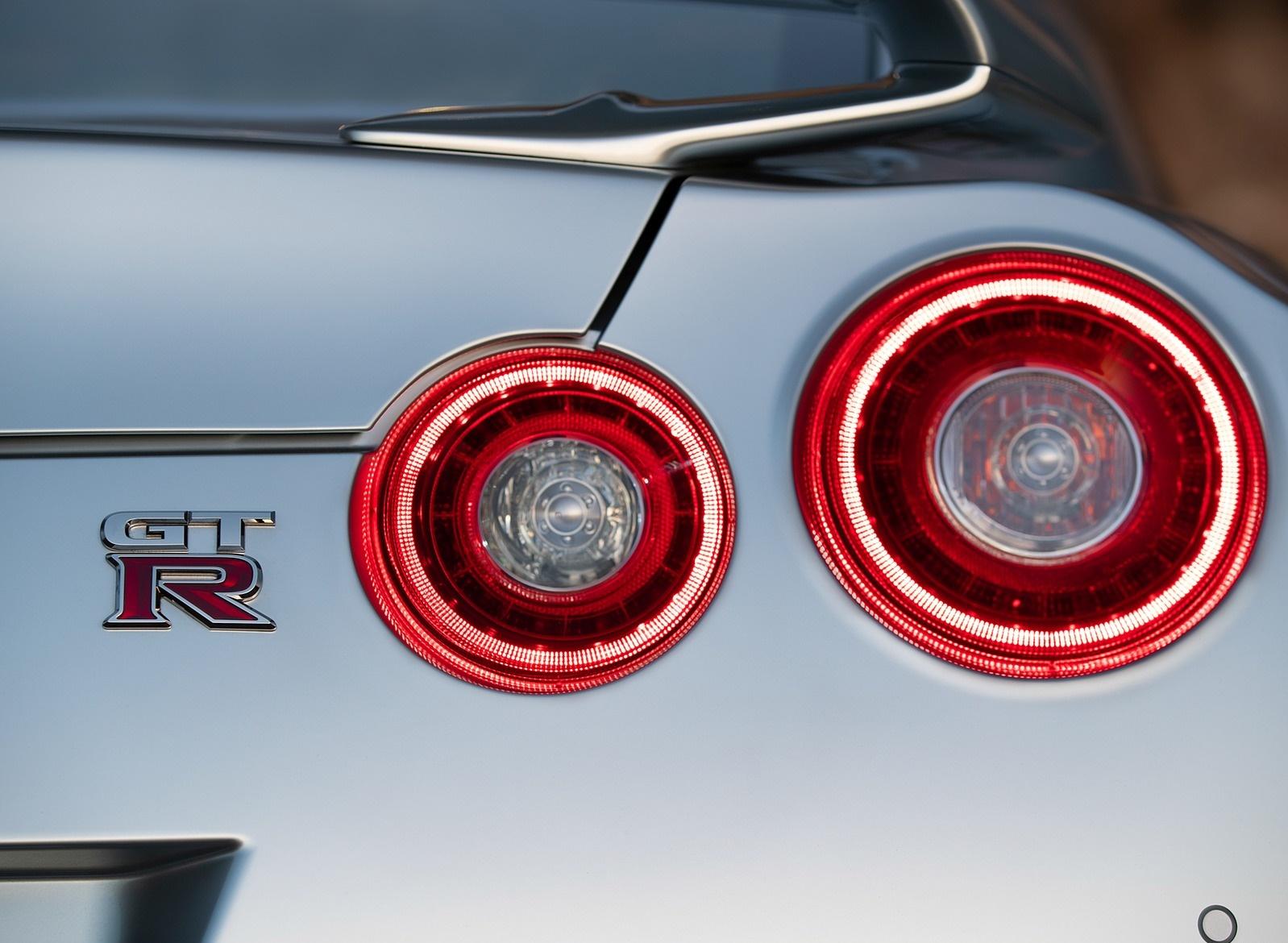 Tail Light Wallpapers - Top Free Tail Light Backgrounds - WallpaperAccess