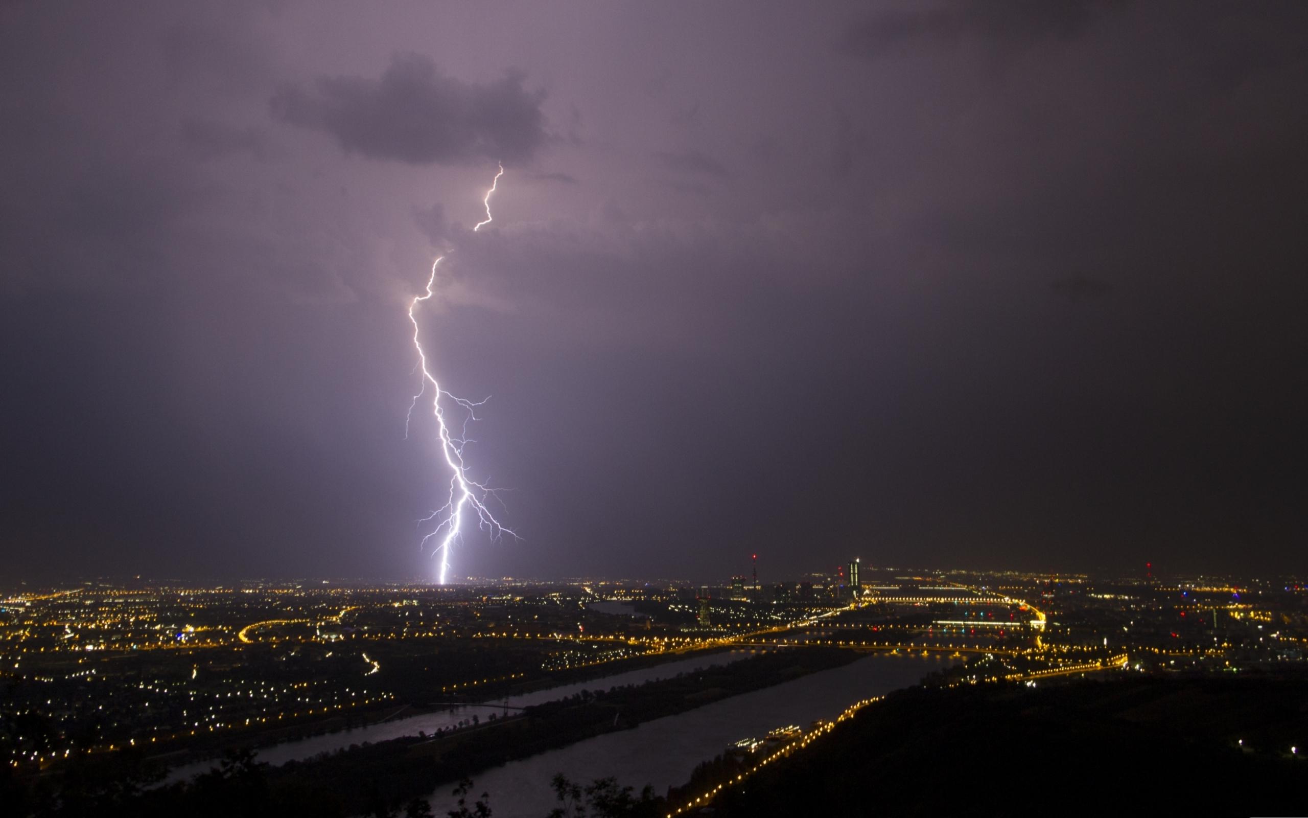 Thunder and Lightning Wallpapers - Top Free Thunder and Lightning ...