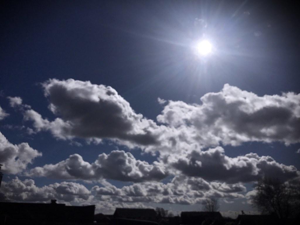 Midday Sky Wallpapers - Top Free Midday Sky Backgrounds - WallpaperAccess