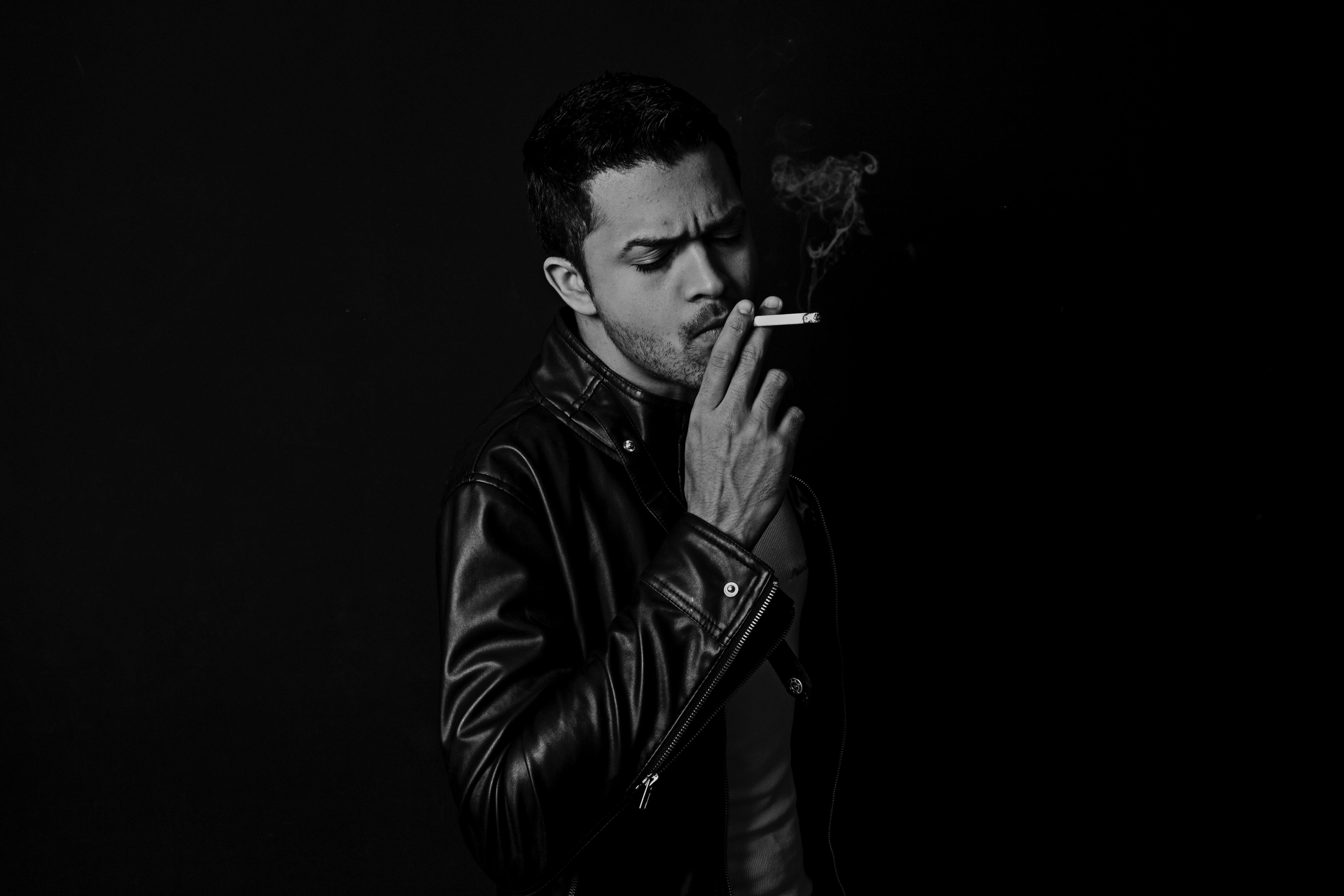 Men Smoking Wallpapers - Top Free Men Smoking Backgrounds - WallpaperAccess