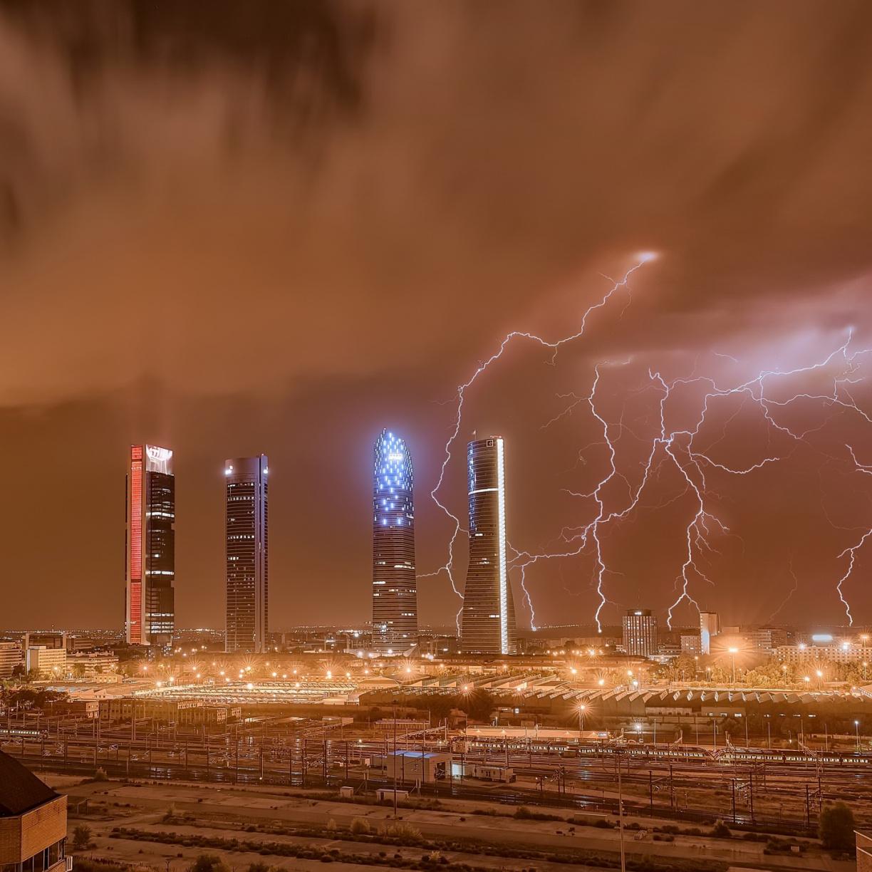 City Storm Wallpapers - Top Free City Storm Backgrounds - WallpaperAccess