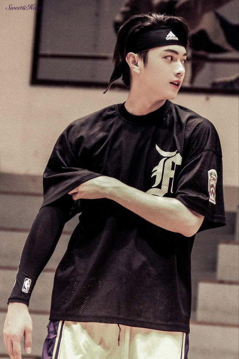 Xu Kai Wallpapers - Top Free Xu Kai Backgrounds - WallpaperAccess