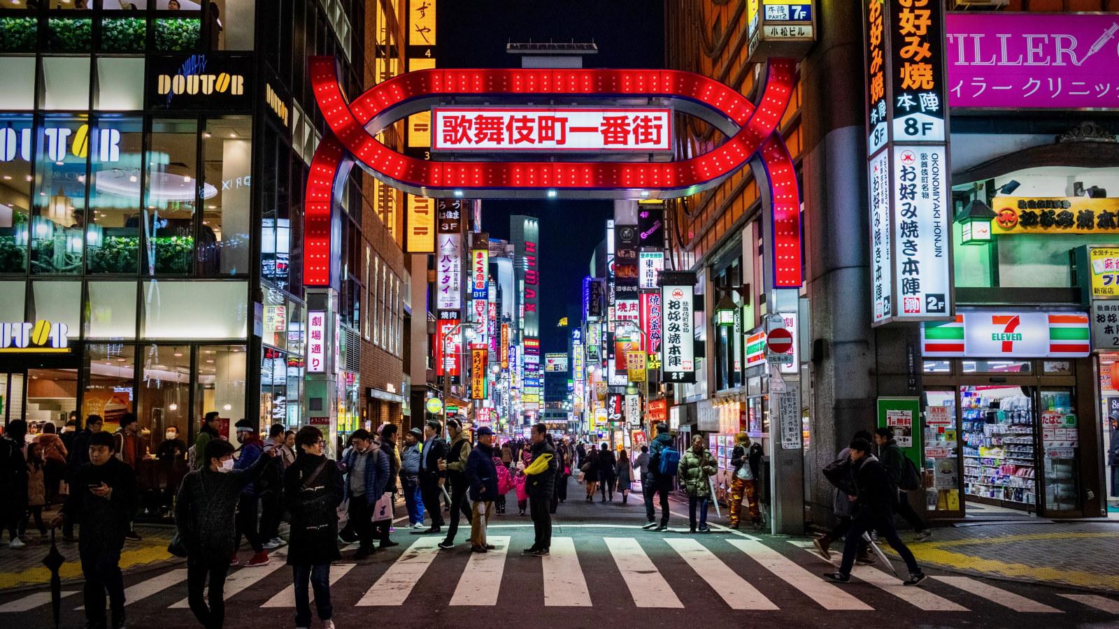 Street Walk Wallpapers - Top Free Street Walk Backgrounds - WallpaperAccess