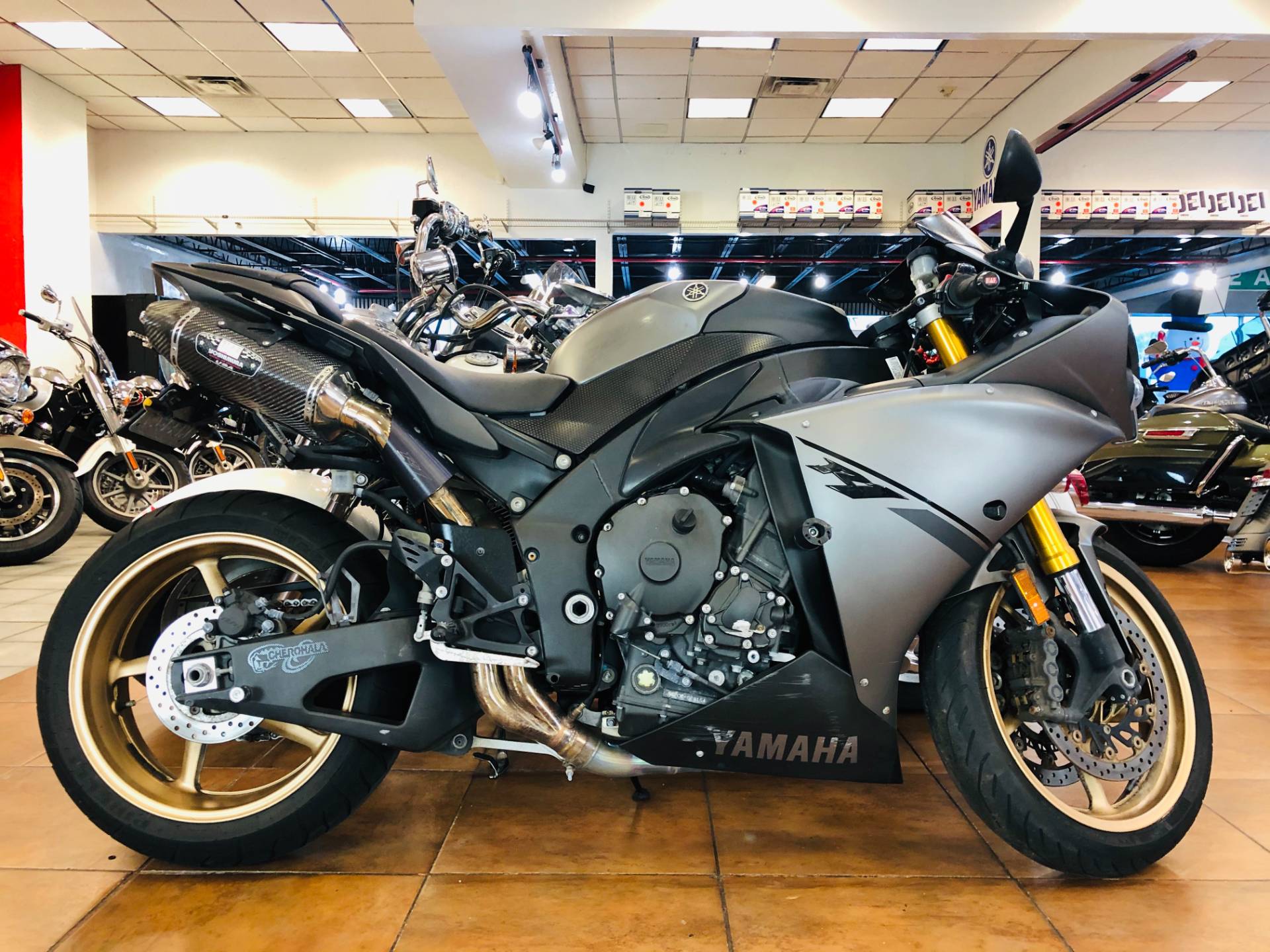 2014 Yamaha R1 Wallpapers - Top Free 2014 Yamaha R1 Backgrounds ...