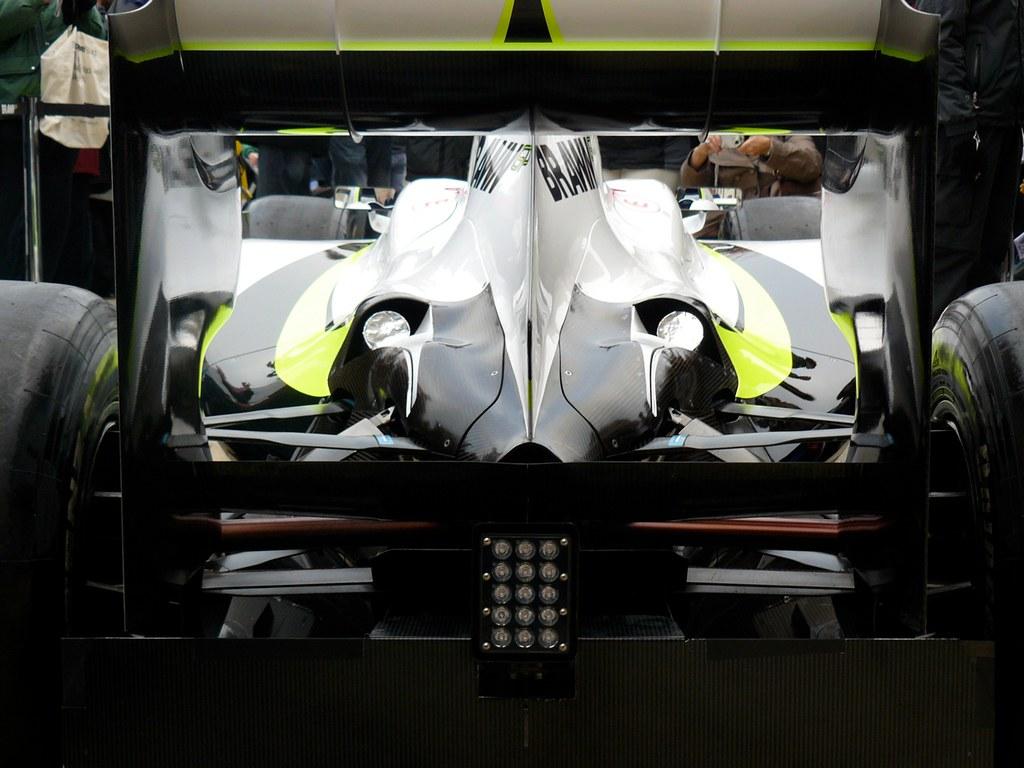 Brawn GP Wallpapers - Top Free Brawn GP Backgrounds - WallpaperAccess
