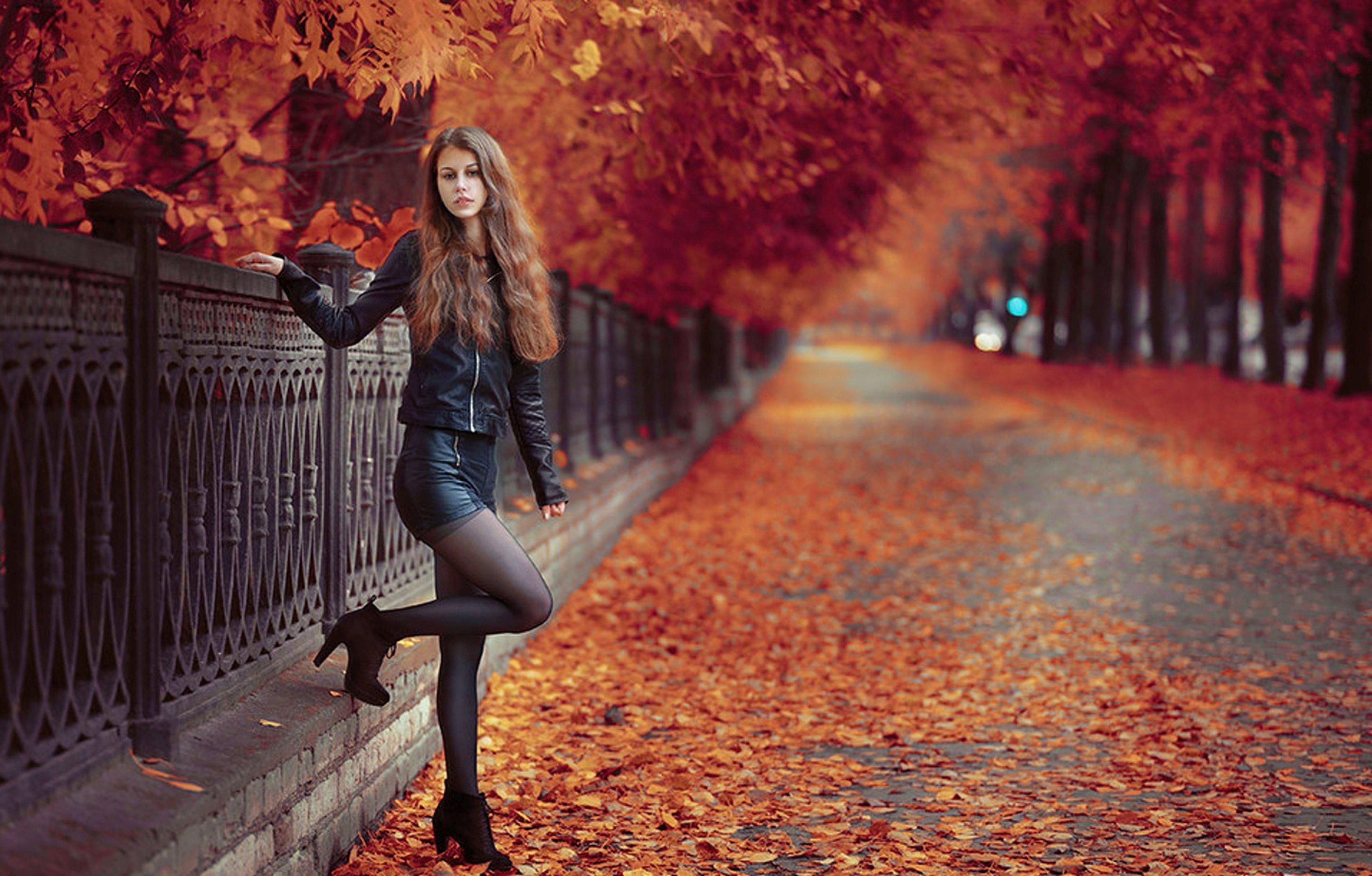 Fall Girl Wallpapers - Top Free Fall Girl Backgrounds - WallpaperAccess