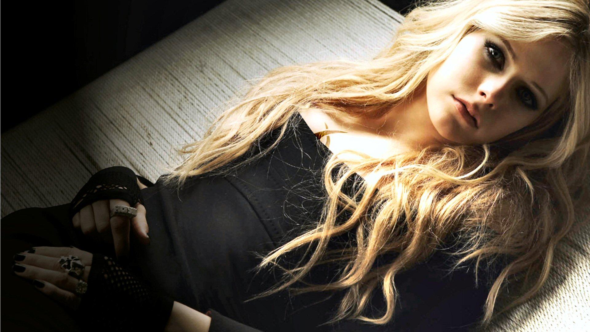 Avril Lavigne HD Wallpapers - Top Free Avril Lavigne HD Backgrounds ...