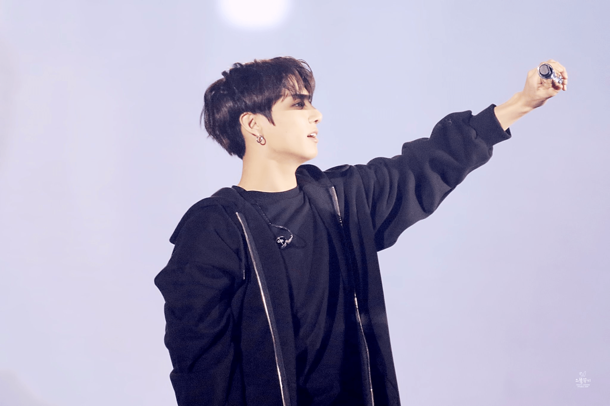 BTS Live Wallpapers - Top Free BTS Live Backgrounds - WallpaperAccess