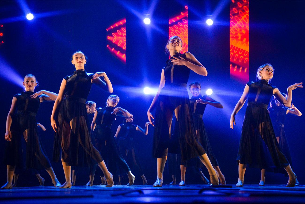 Contemporary Dance Wallpapers - Top Free Contemporary Dance Backgrounds ...