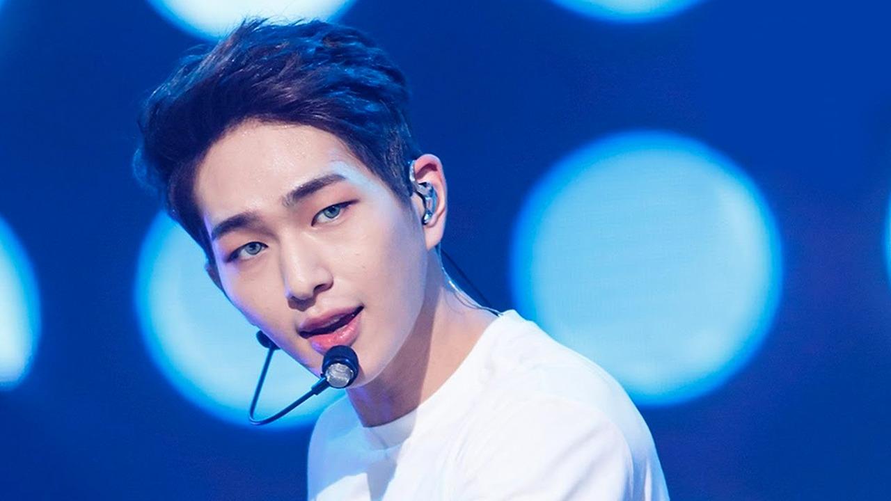 Onew Shinee Wallpapers - Top Free Onew Shinee Backgrounds - WallpaperAccess