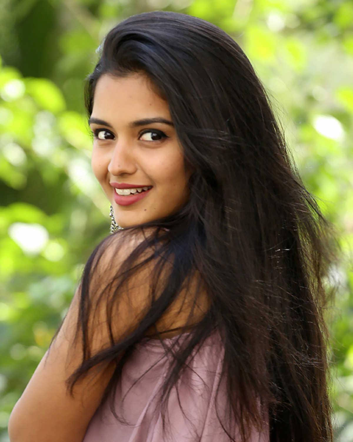 Priyanka Jain Wallpapers - Top Free Priyanka Jain Backgrounds ...