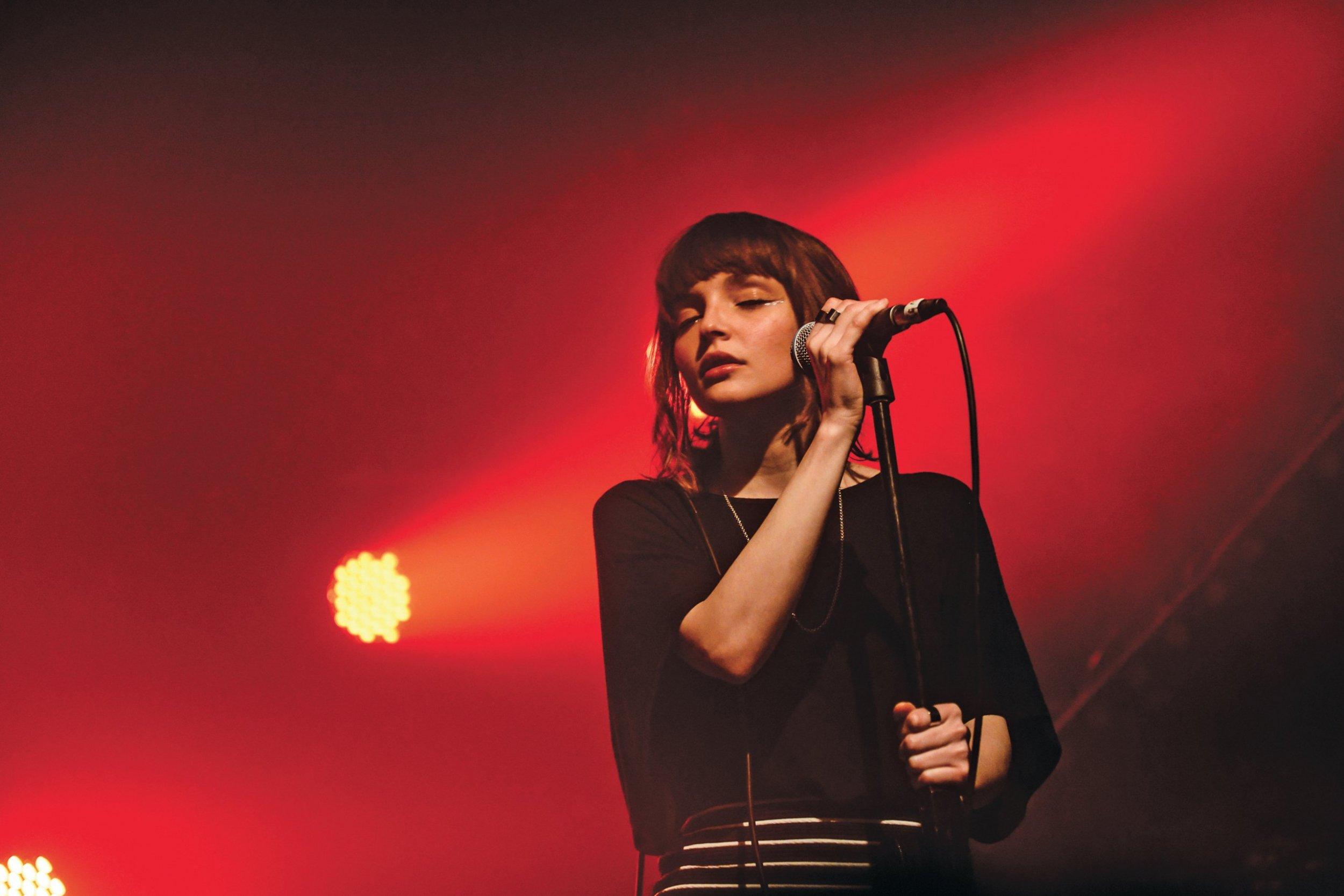 Lauren Mayberry Wallpapers - Top Free Lauren Mayberry Backgrounds ...