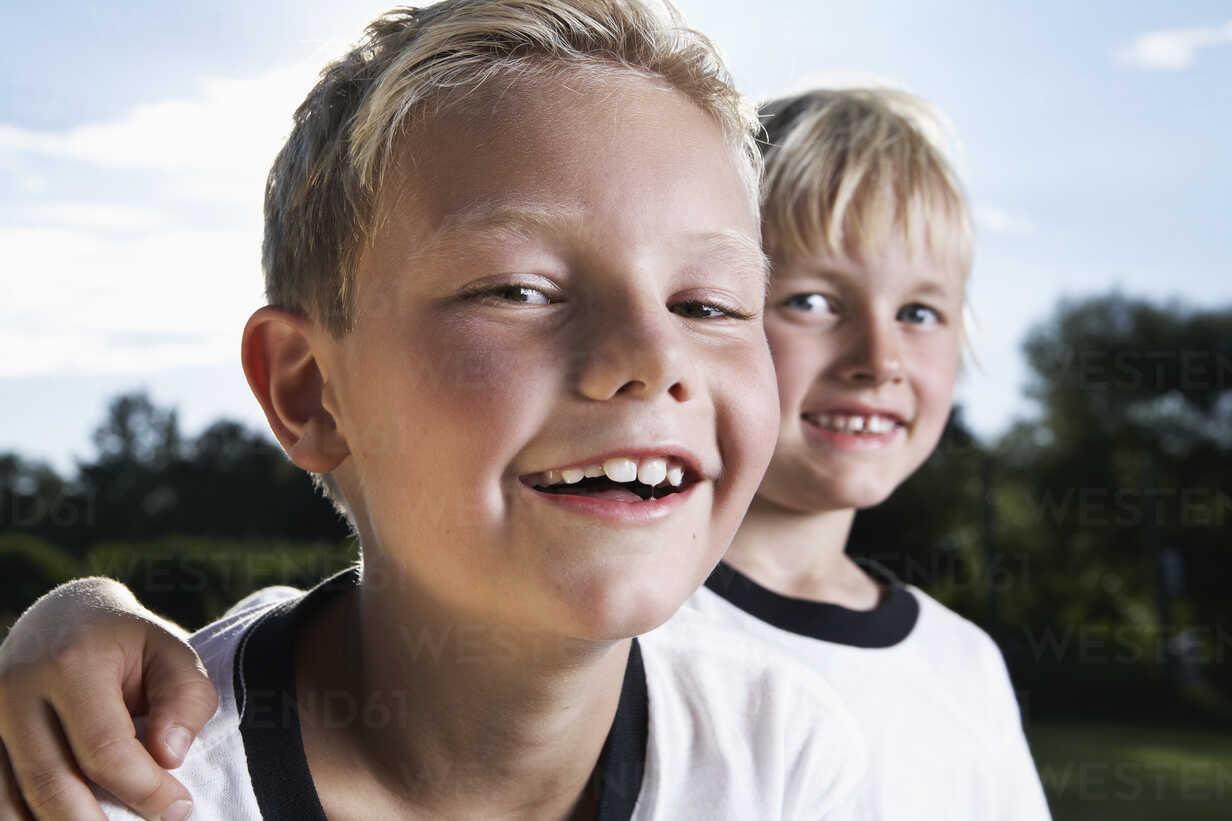 Two Boys Wallpapers - Top Free Two Boys Backgrounds - WallpaperAccess