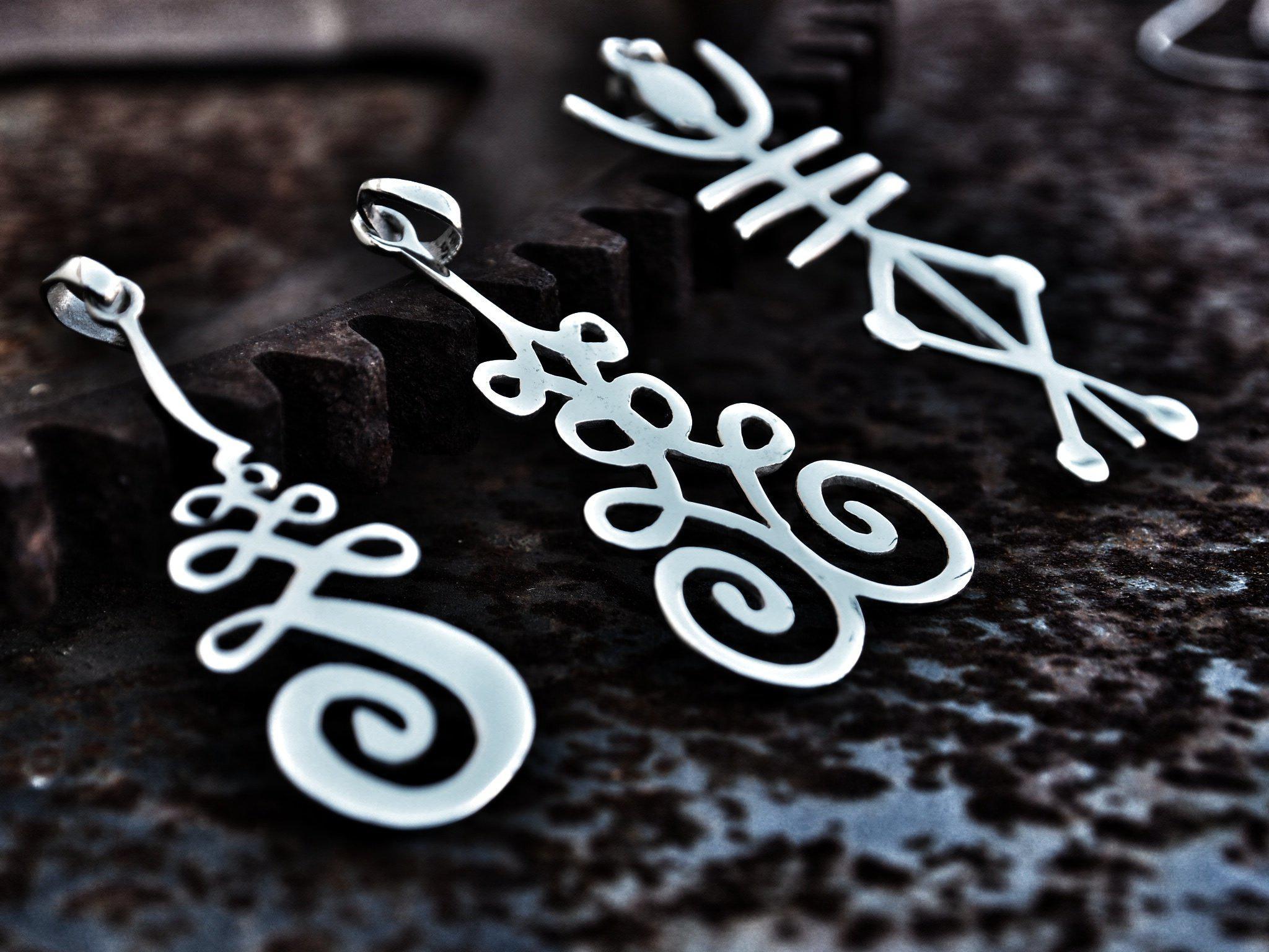 Unalome Wallpapers - Top Free Unalome Backgrounds - WallpaperAccess