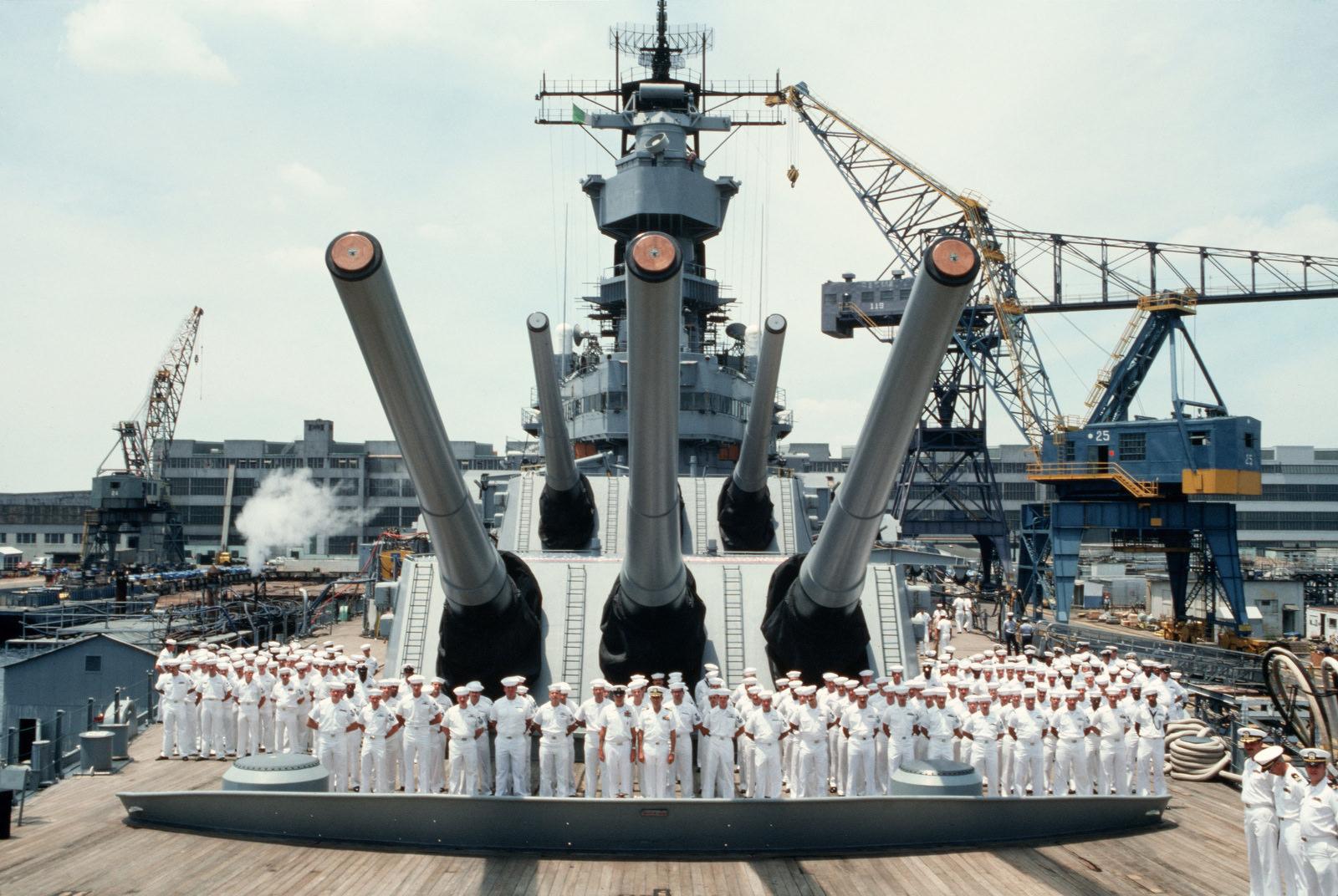 USS Iowa Wallpapers - Top Free USS Iowa Backgrounds - WallpaperAccess