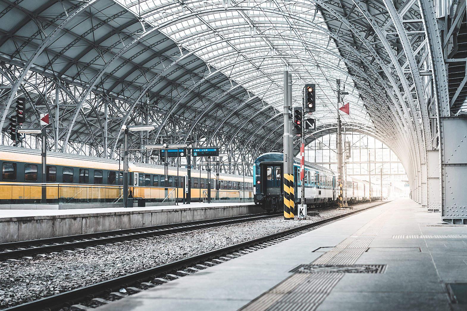 Old Train Station Wallpapers - Top Free Old Train Station Backgrounds ...