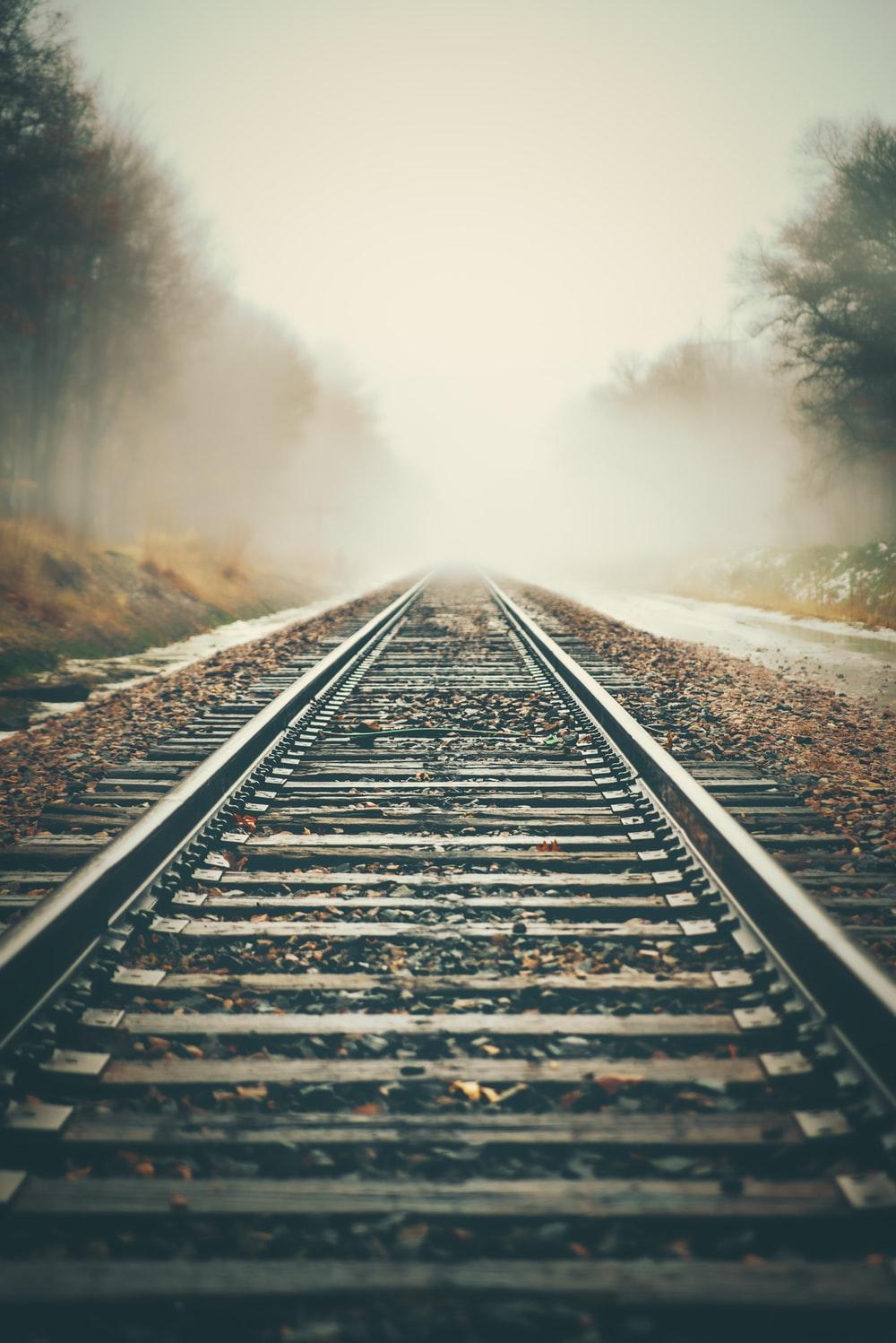 Train Track Wallpapers - Top Free Train Track Backgrounds - WallpaperAccess