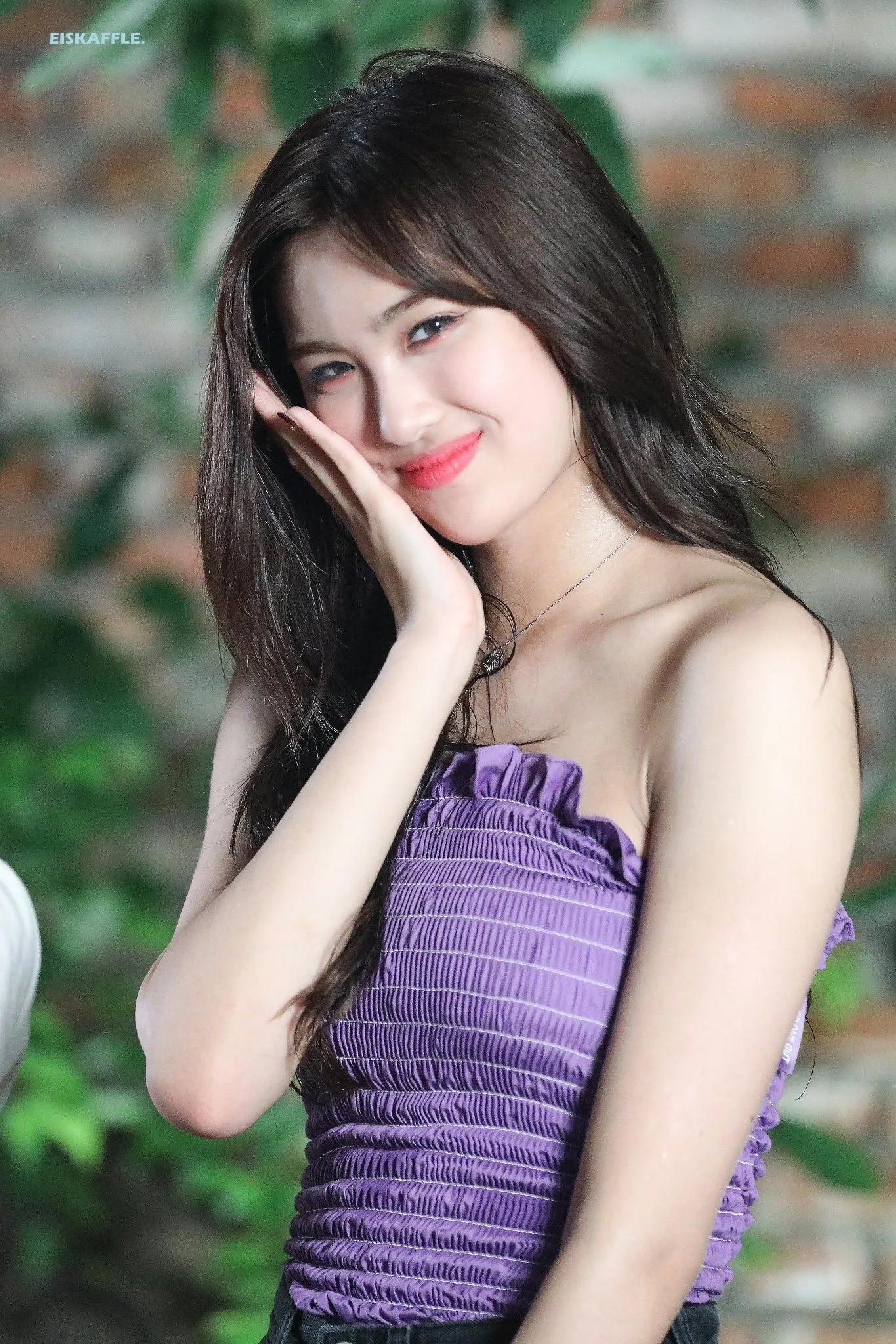 Aisha Everglow Wallpapers - Top Free Aisha Everglow Backgrounds ...