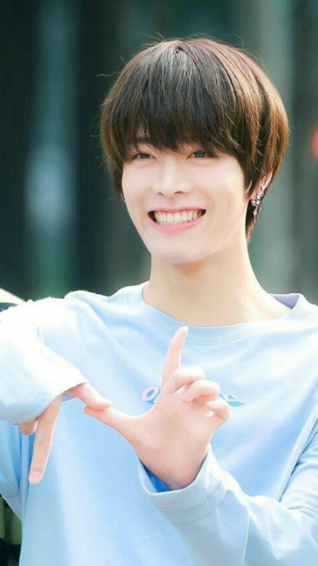 Yuta Wallpapers - Top Free Yuta Backgrounds - WallpaperAccess