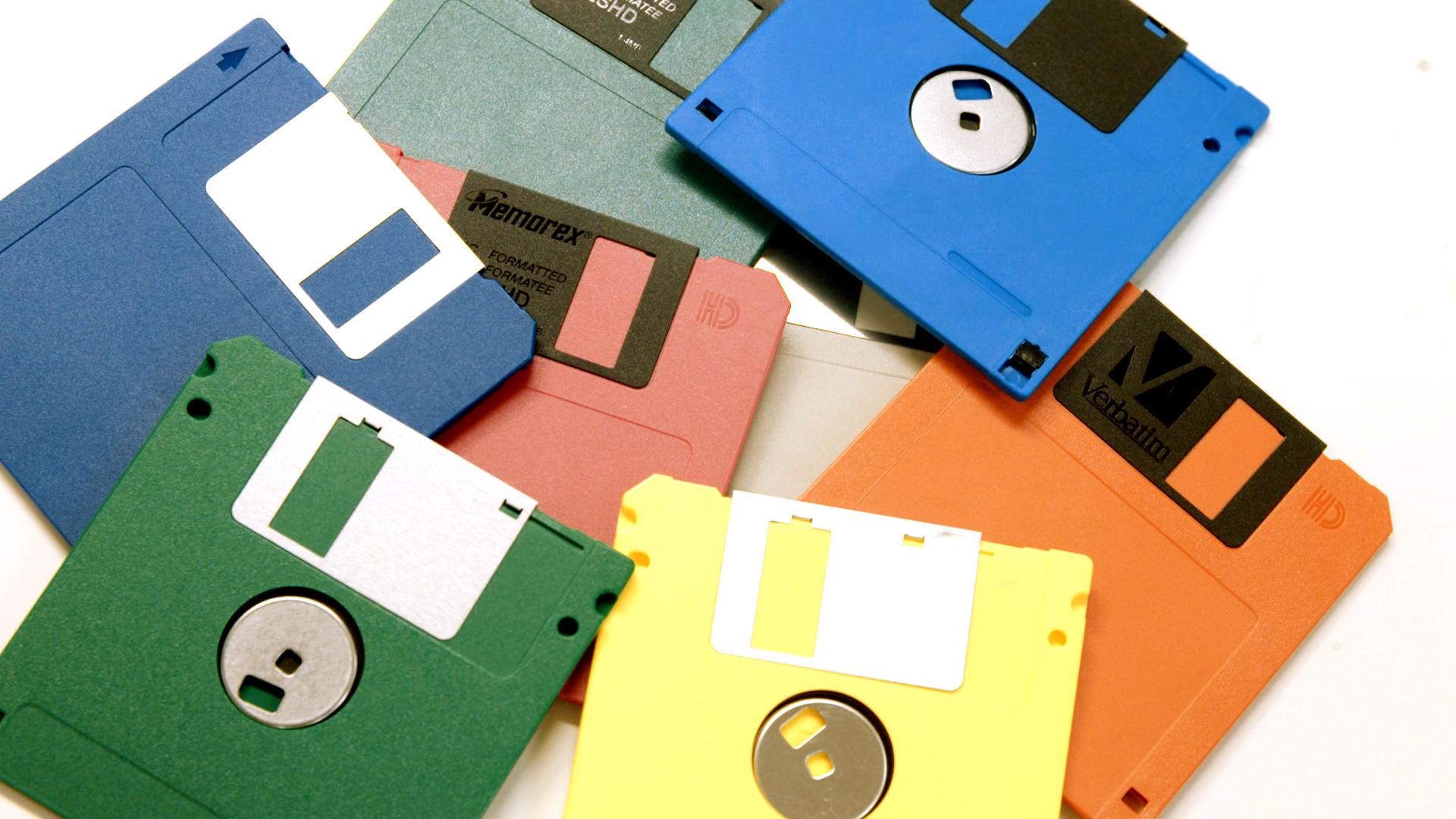 Floppy Disk Wallpapers - Top Free Floppy Disk Backgrounds - WallpaperAccess