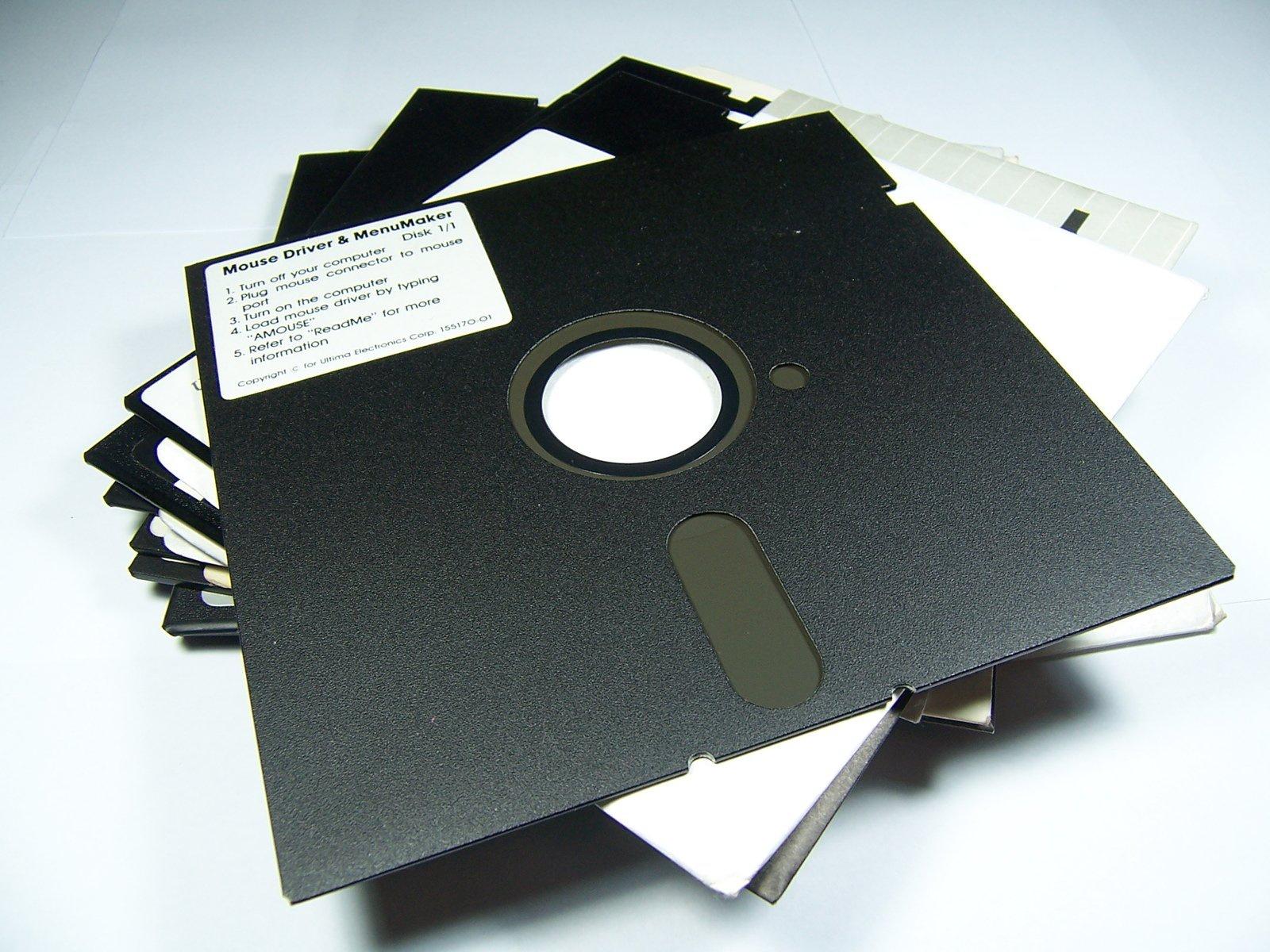 Floppy Disk Wallpapers - Top Free Floppy Disk Backgrounds - WallpaperAccess