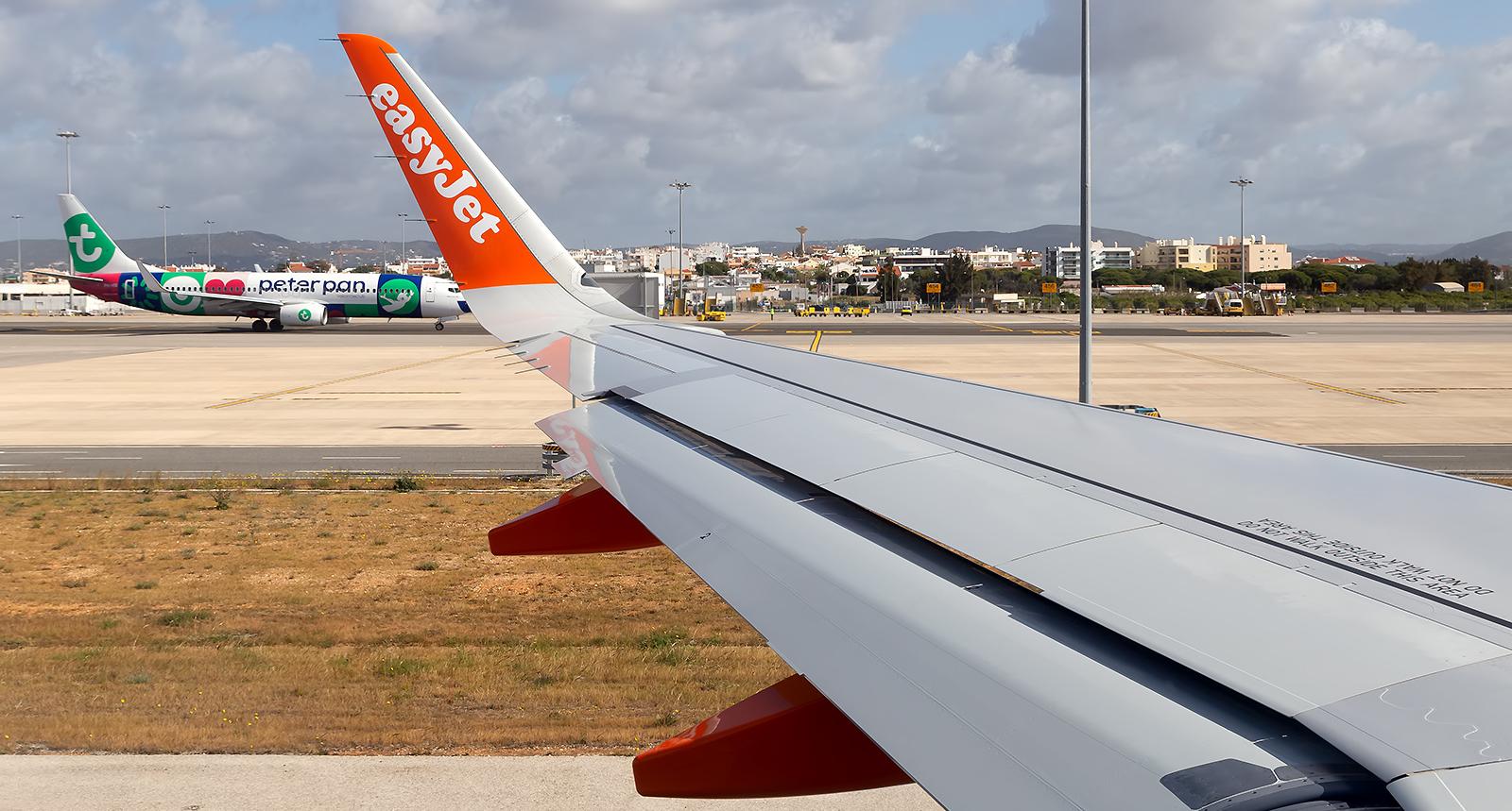 EasyJet Wallpapers - Top Free EasyJet Backgrounds - WallpaperAccess