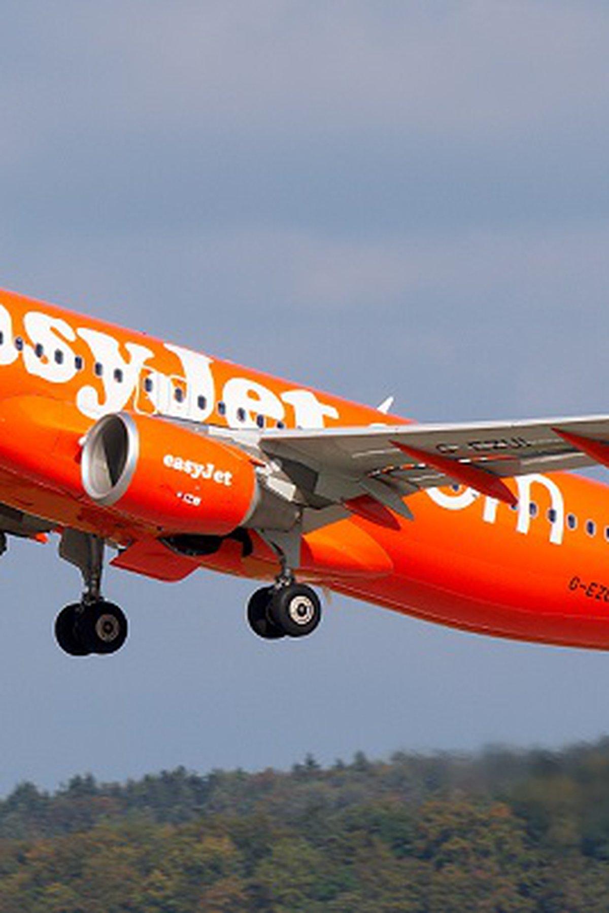 EasyJet Wallpapers - Top Free EasyJet Backgrounds - WallpaperAccess