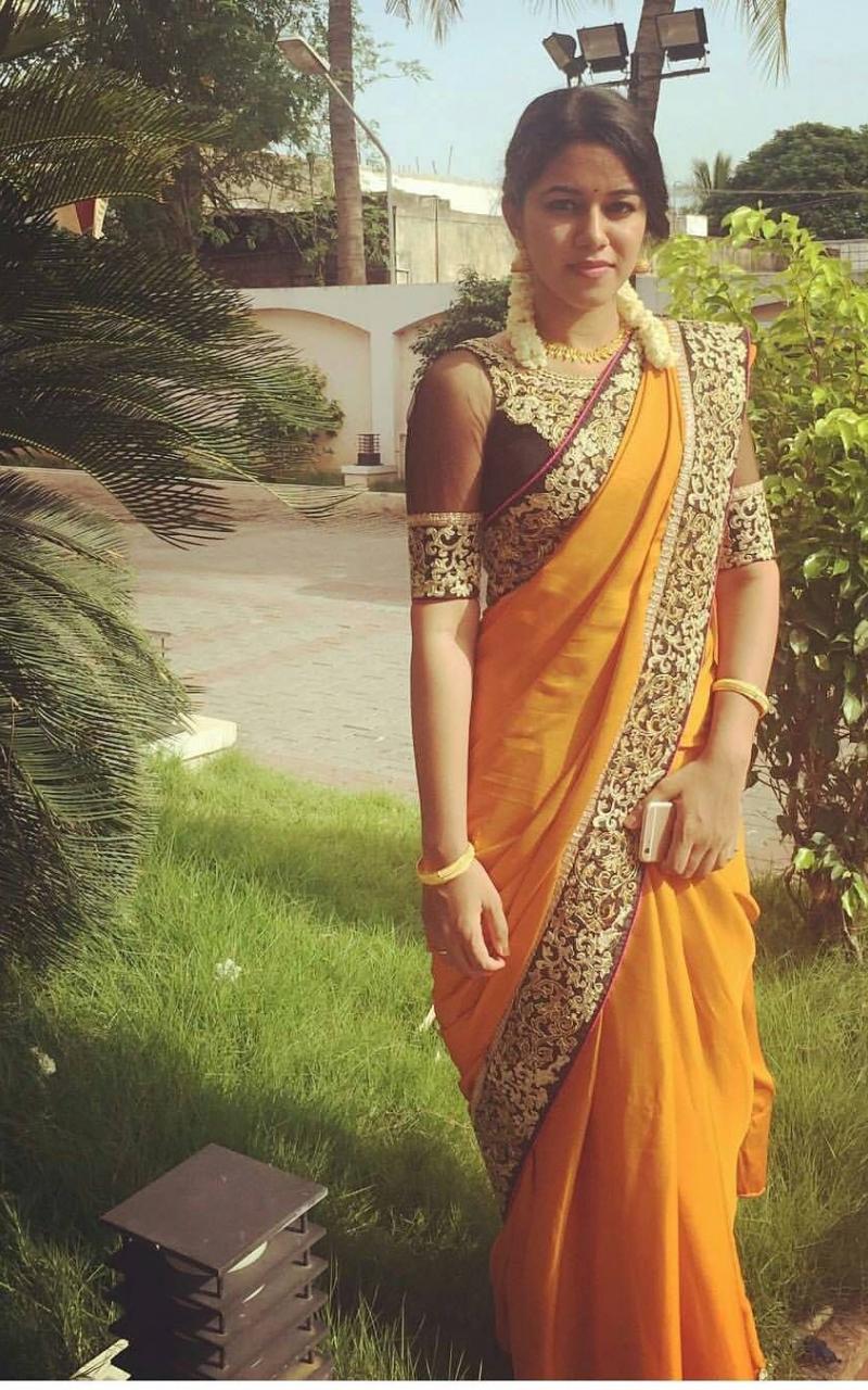 Mirnalini Ravi Wallpapers - Top Free Mirnalini Ravi Backgrounds ...