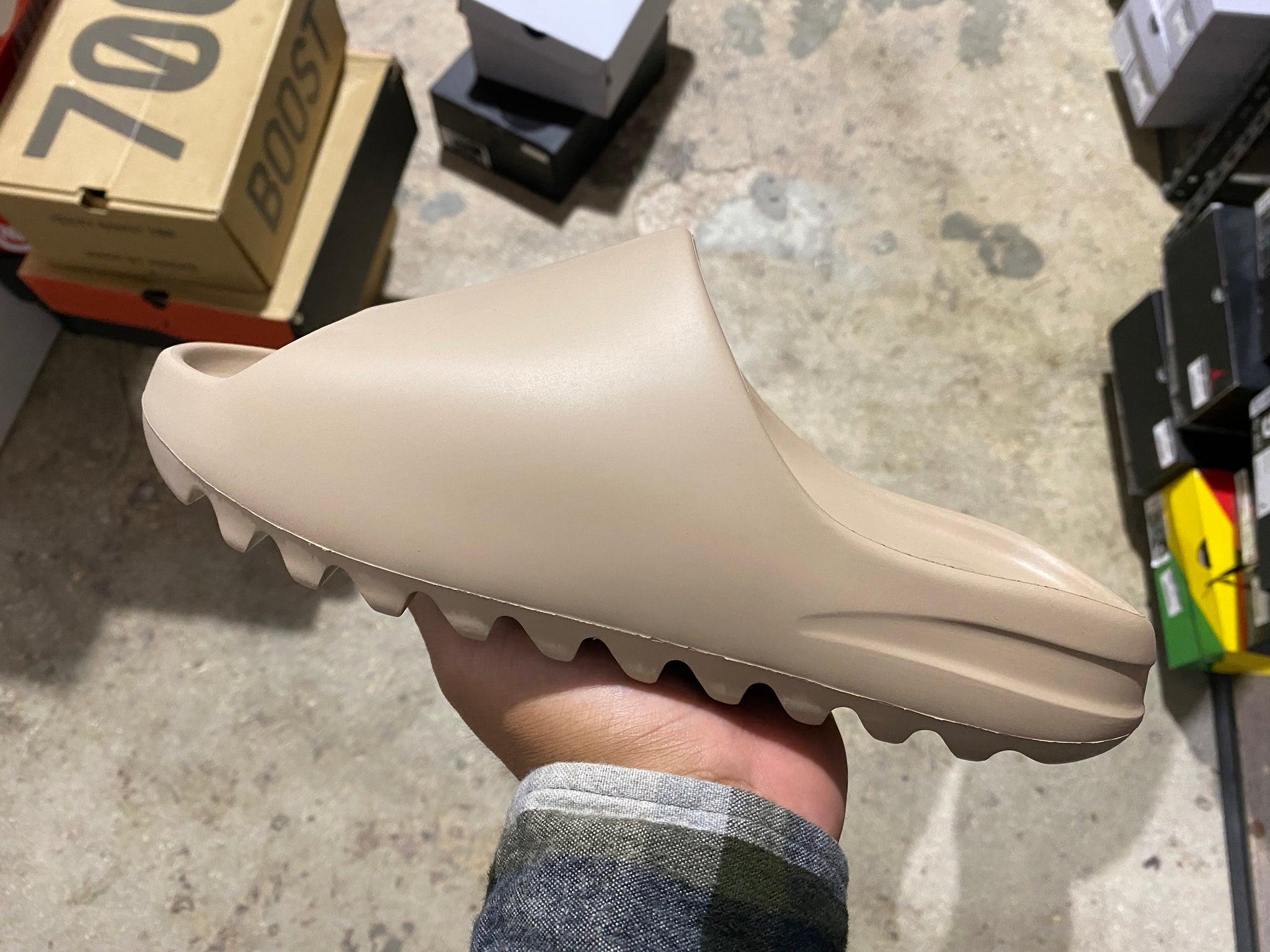 Yeezy Slides Wallpapers - Top Free Yeezy Slides Backgrounds ...