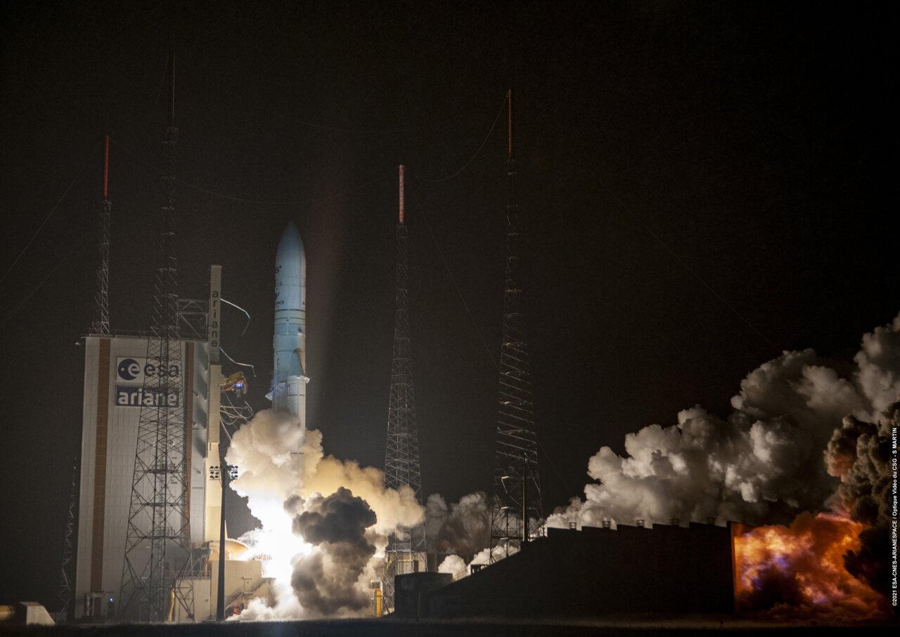 Ariane 5 Wallpapers - Top Free Ariane 5 Backgrounds - WallpaperAccess