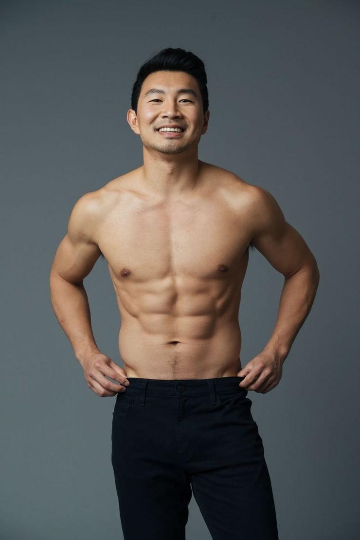 Simu Liu Wallpapers - Top Free Simu Liu Backgrounds - WallpaperAccess