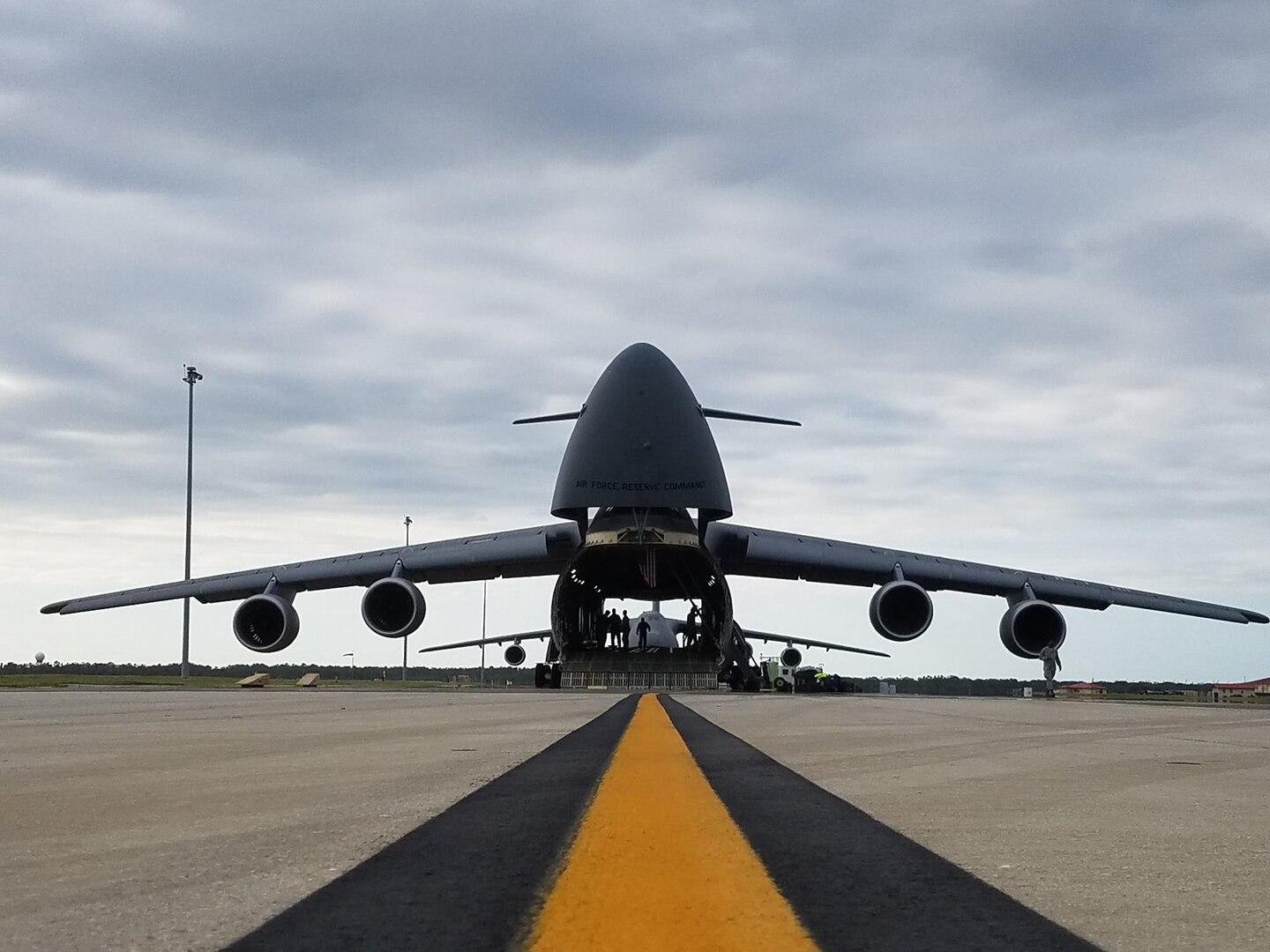 Lockheed C 5 Galaxy Wallpapers - Top Free Lockheed C 5 Galaxy ...