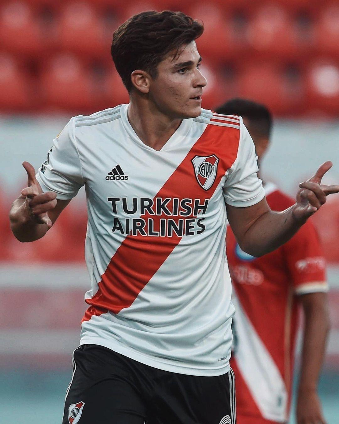 Julian Alvarez Wallpapers - Top Free Julian Alvarez Backgrounds ...