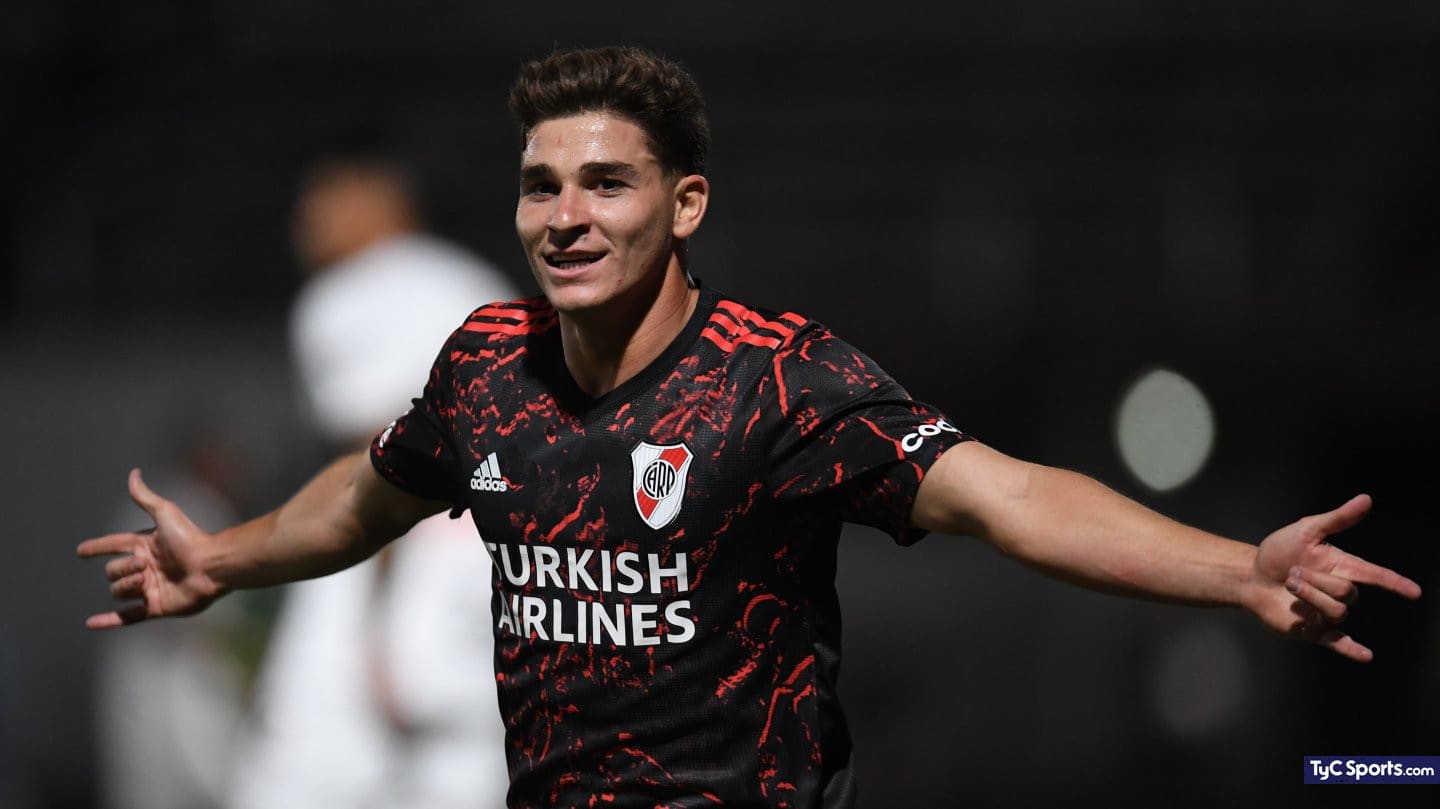 Julian Alvarez Wallpapers - Top Free Julian Alvarez Backgrounds ...