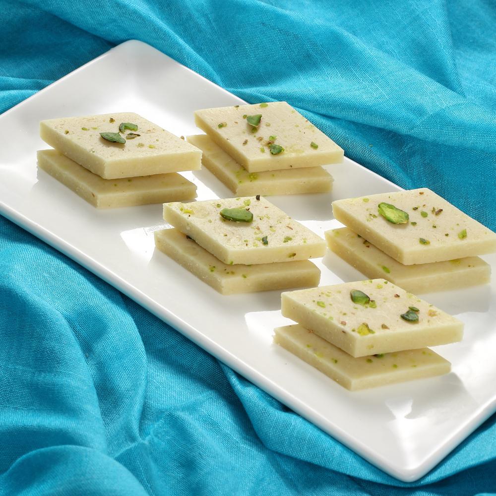 Kaju Katli Wallpapers - Top Free Kaju Katli Backgrounds - WallpaperAccess