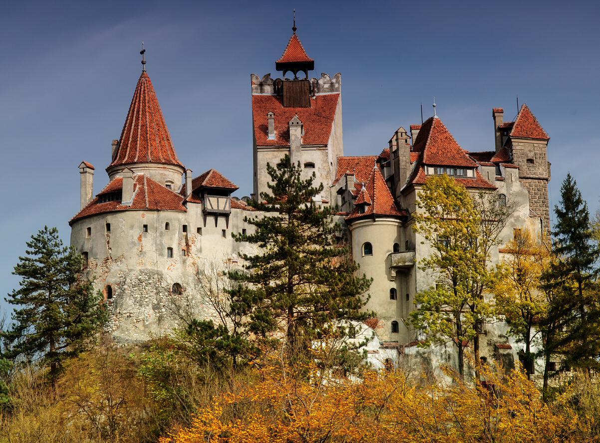 Romanian Castle Wallpapers - Top Free Romanian Castle Backgrounds ...
