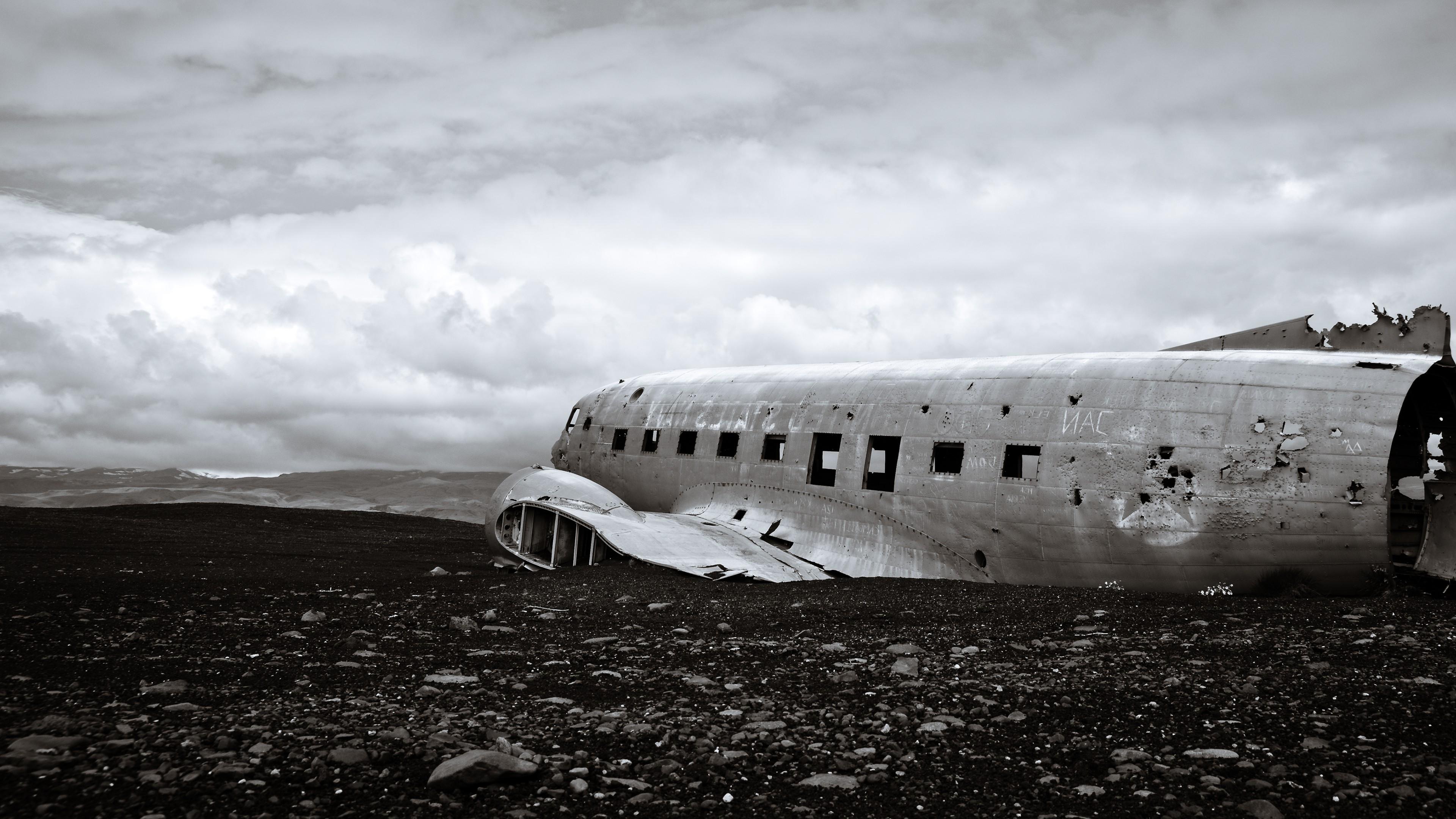 Airplane Crash Wallpapers - Top Free Airplane Crash Backgrounds ...